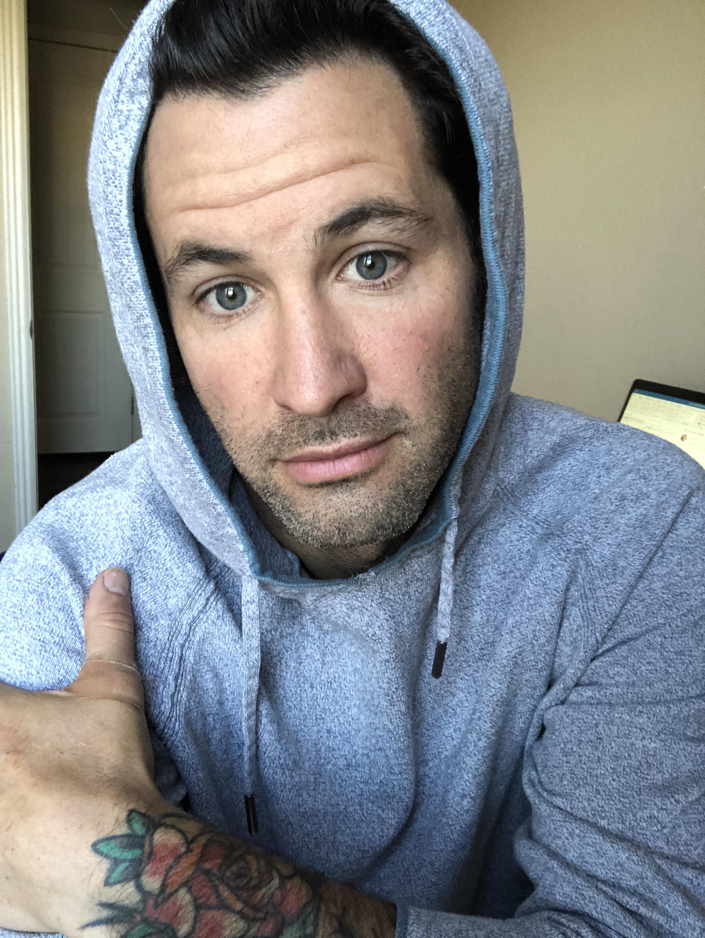 Sleepy Colorado dad- good morning! | Scrolller