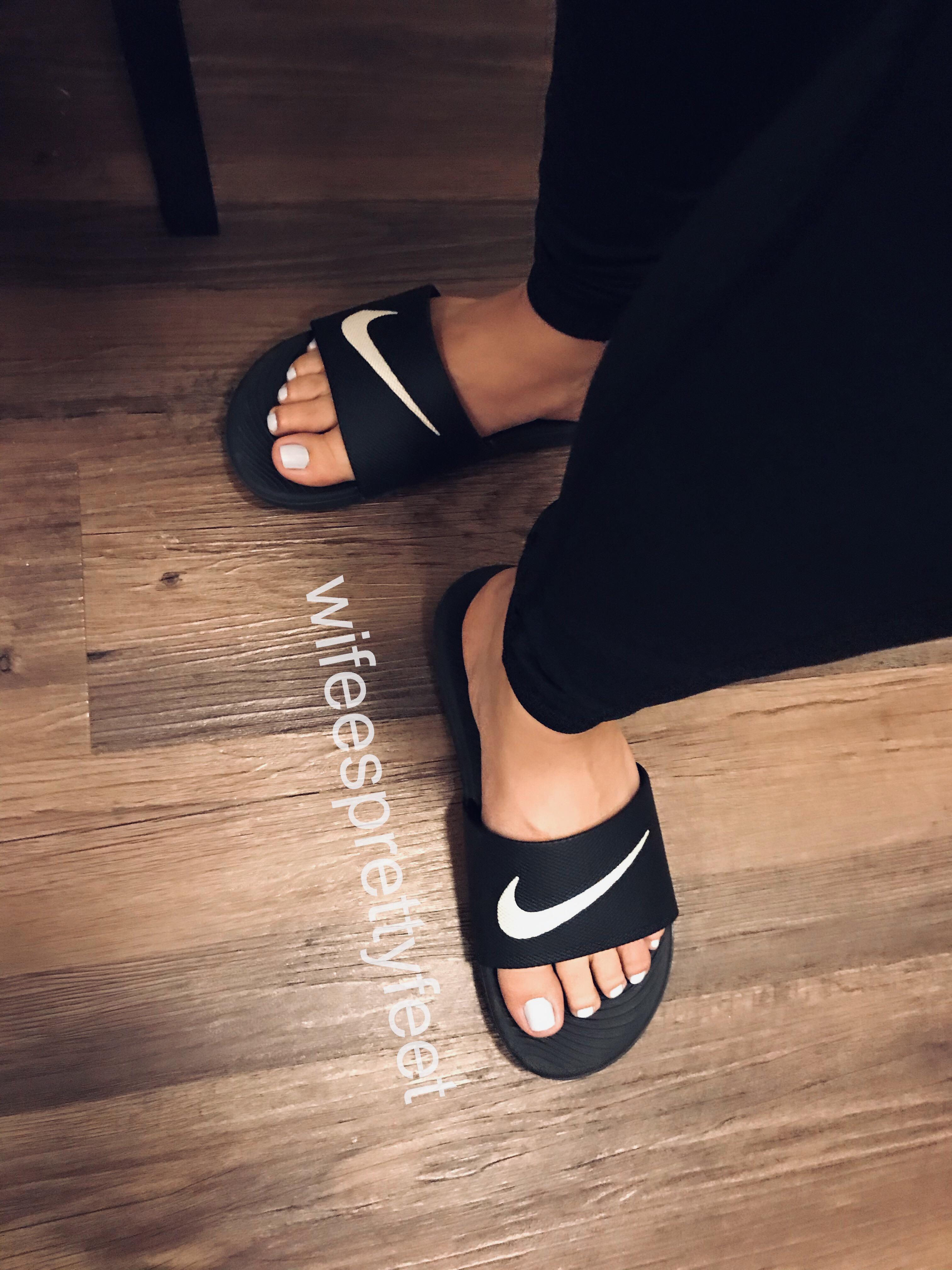 Slides 3 | Scrolller