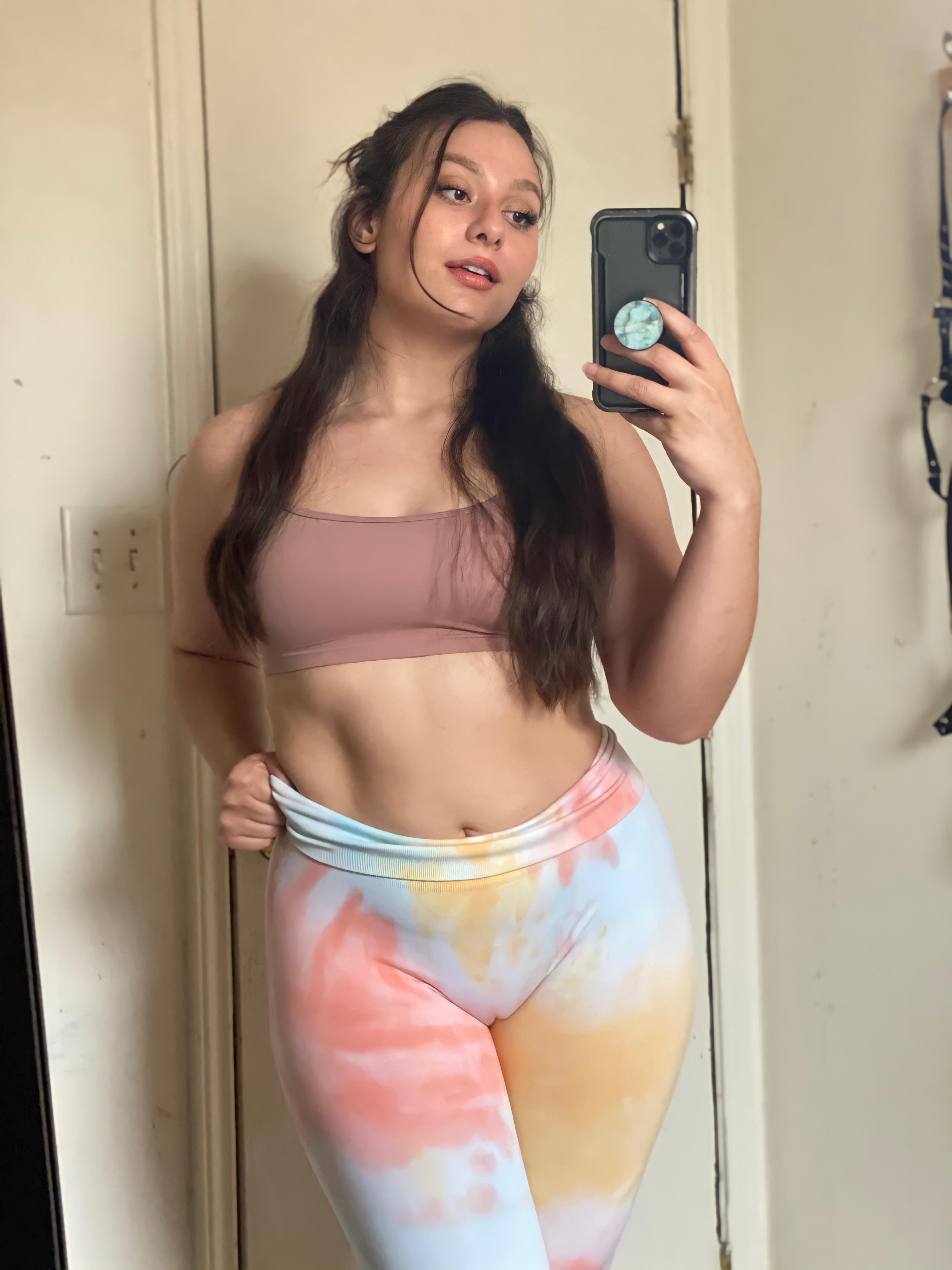 Slight cameltoe, is it still valid? | Scrolller