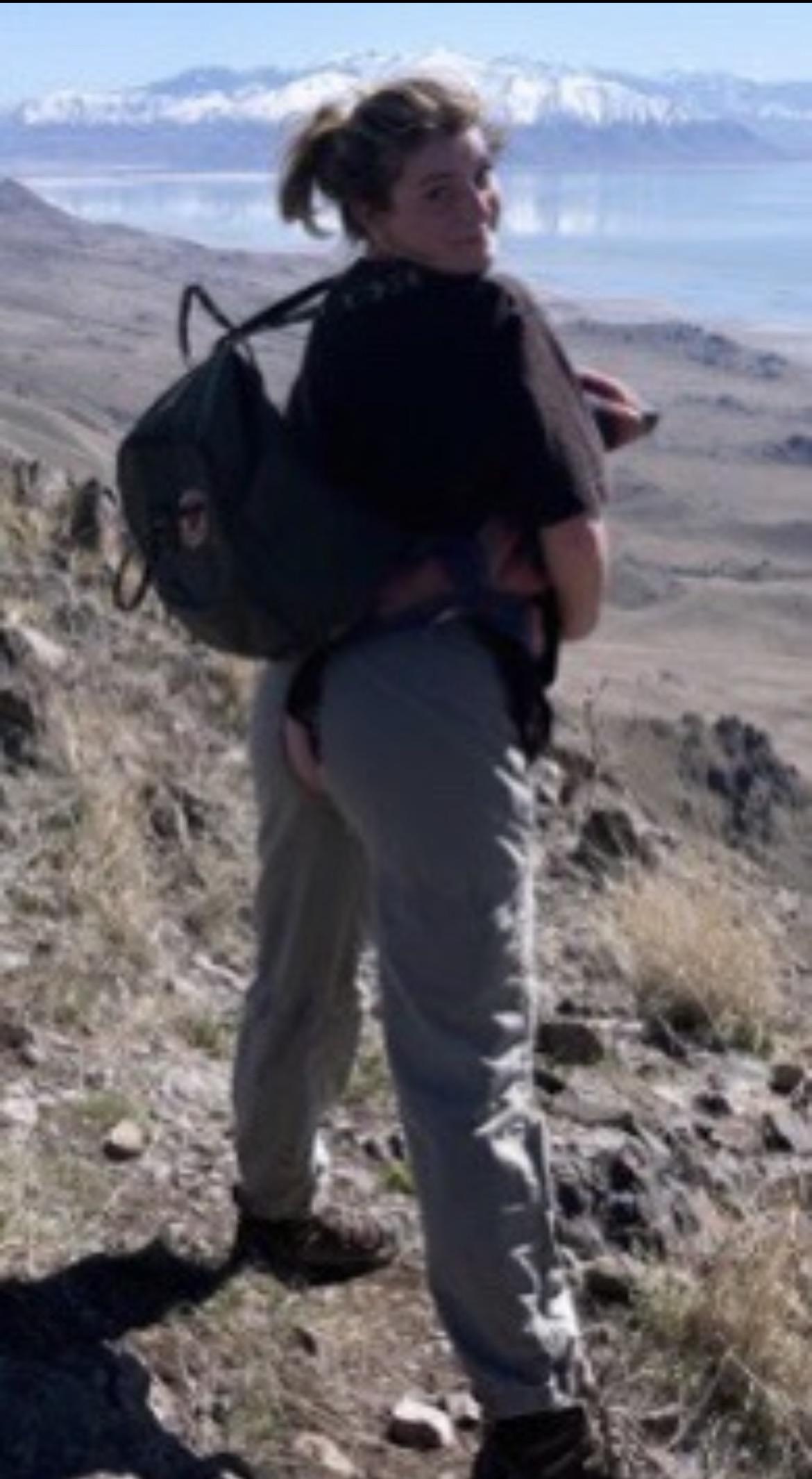 Slippy has a hole in her pants 🤭🤭🤭 easy access 😈😈😈 | Scrolller