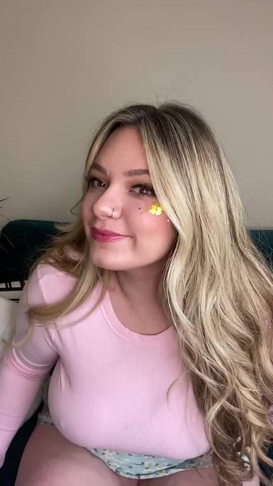 Slo-mo jiggle to start your morning 😌 | Scrolller