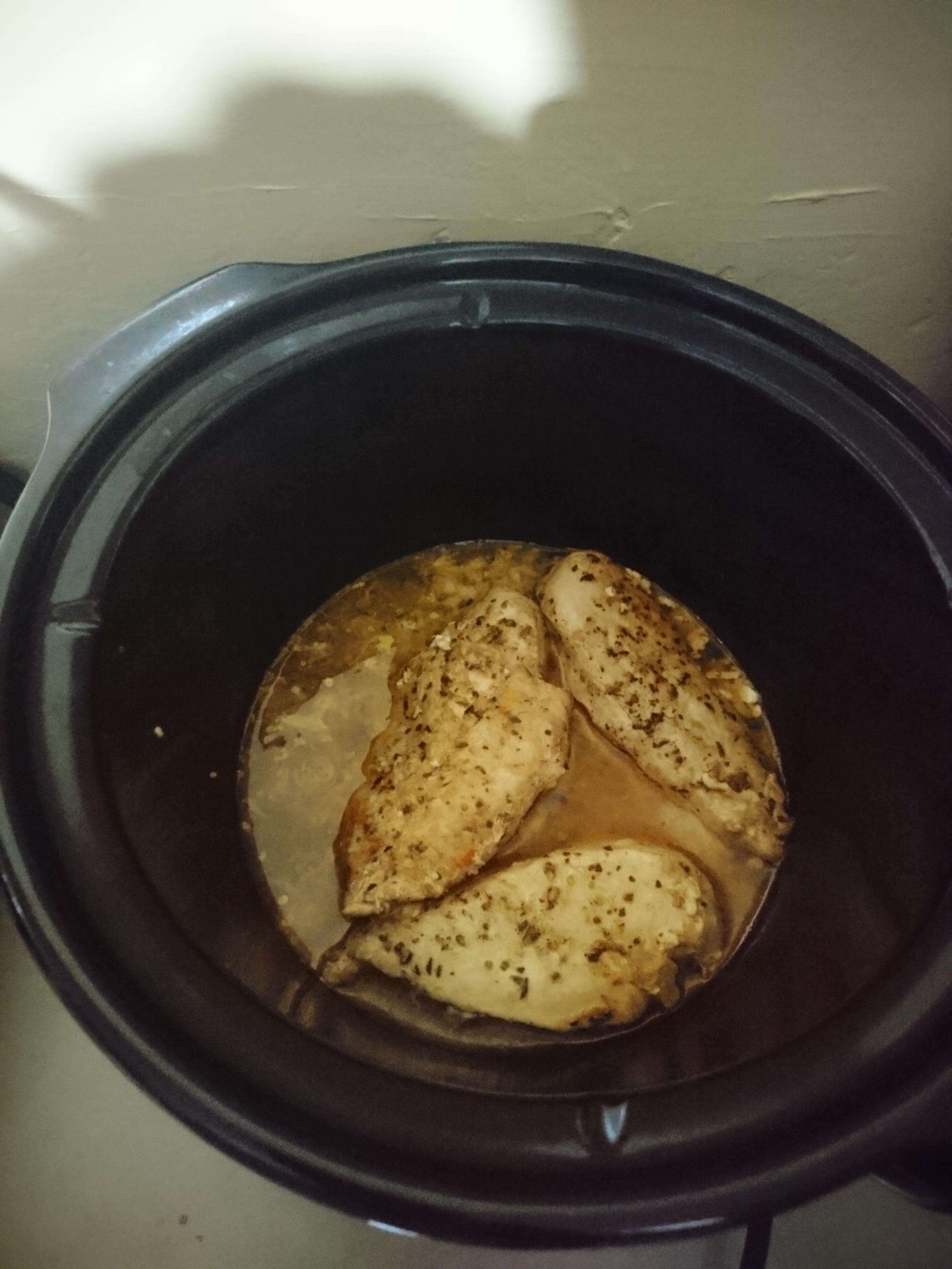 Slow-Cooked Lemon Chicken | Scrolller