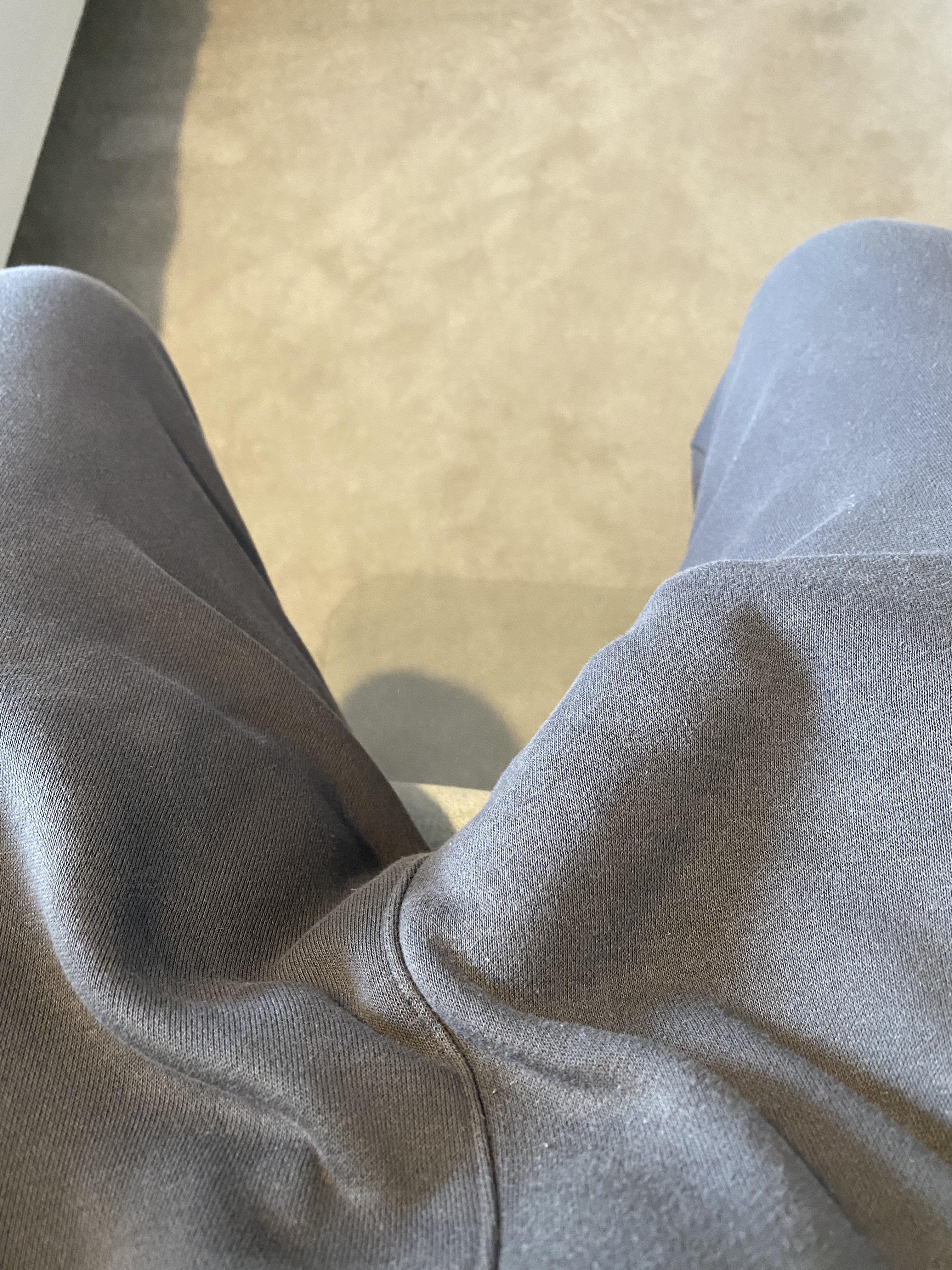 Slow day working from home | Scrolller