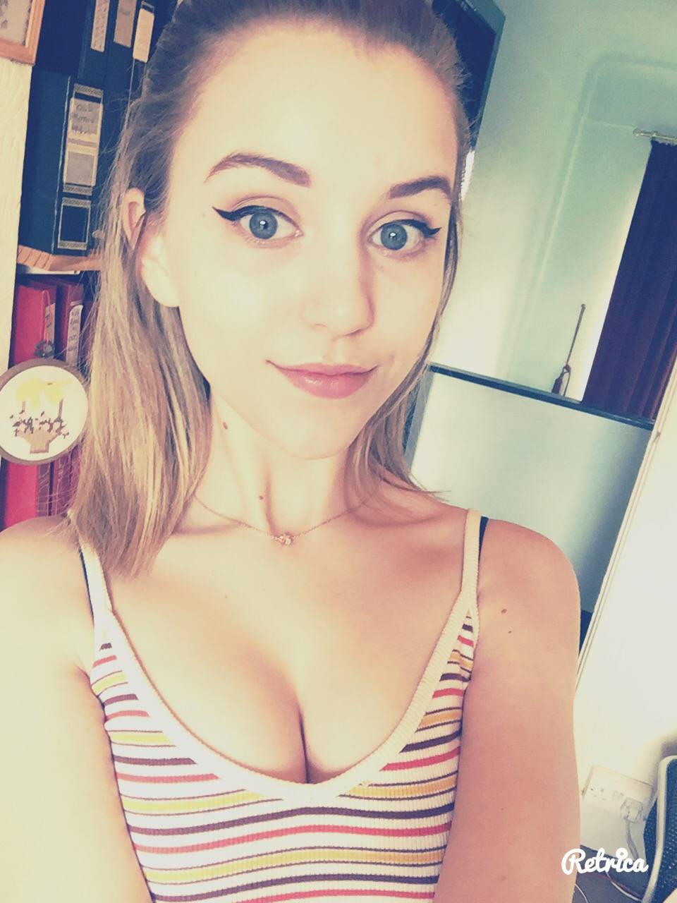 Small tits, great cleavage | Scrolller