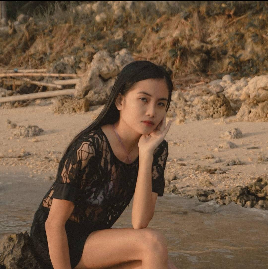 smash or pass? | Scrolller