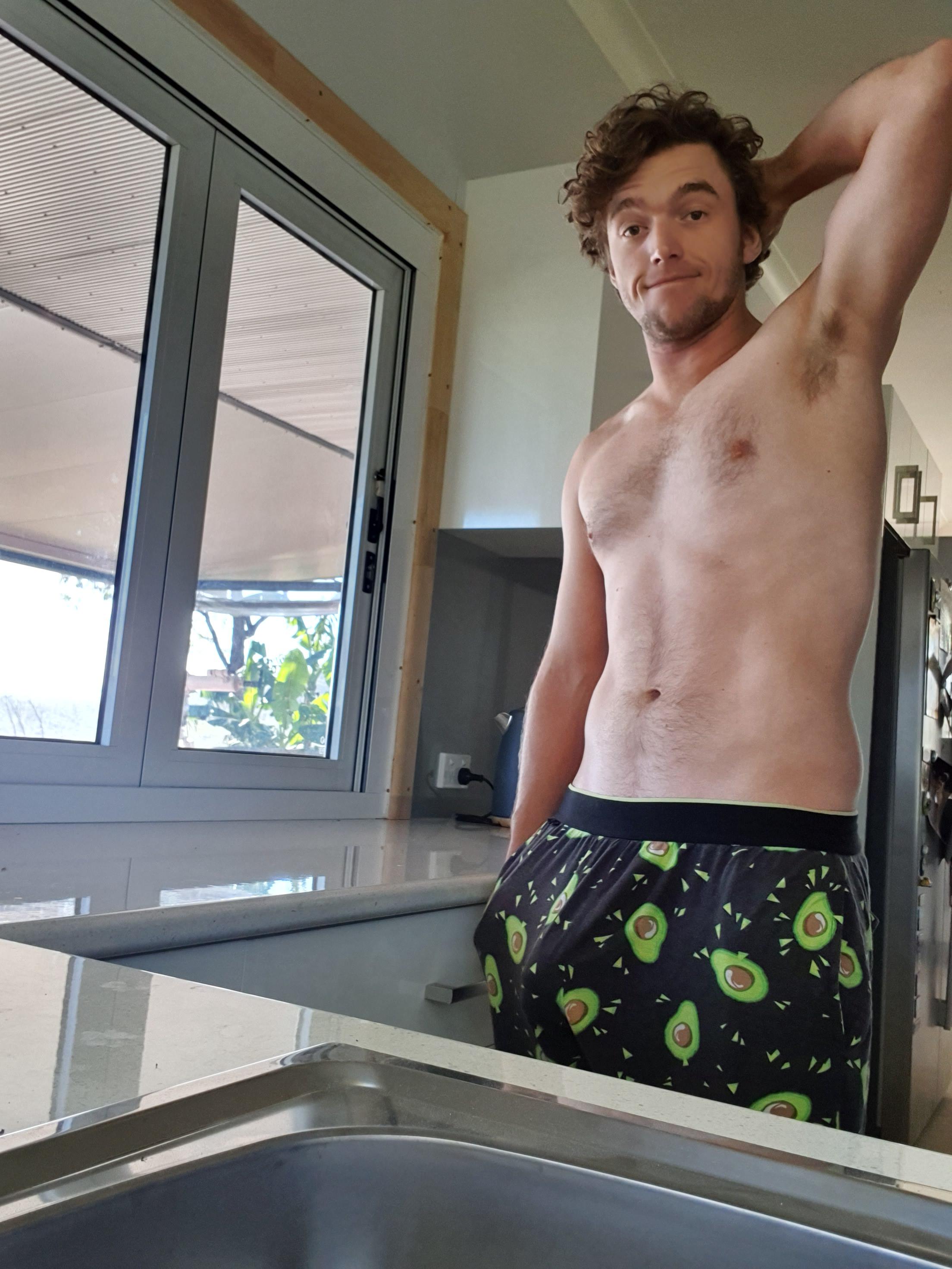 Smashed avo for breakfast anyone?? | Scrolller