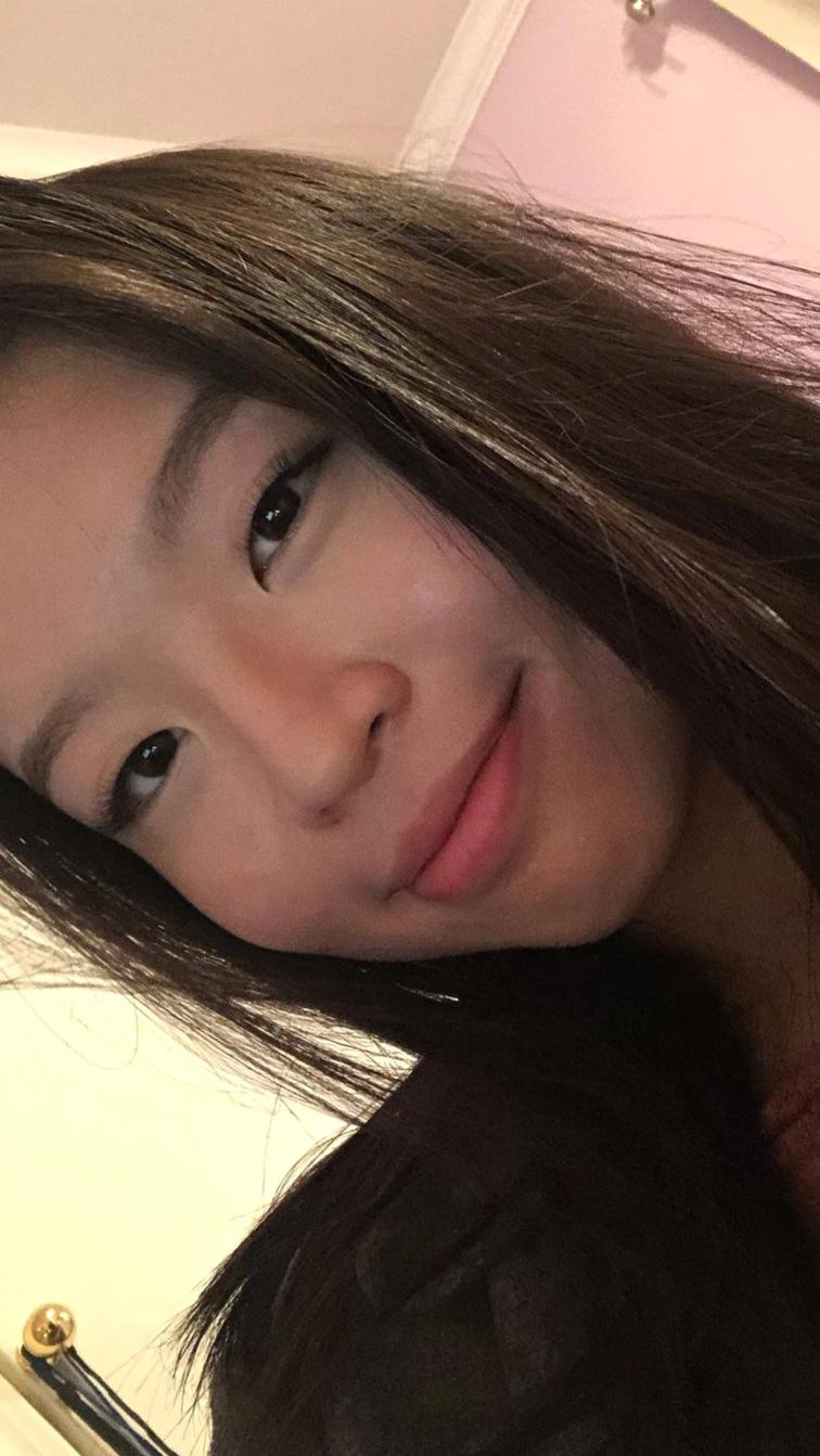 smile even if you don't feel like it🥰 [OC] (f18) | Scrolller