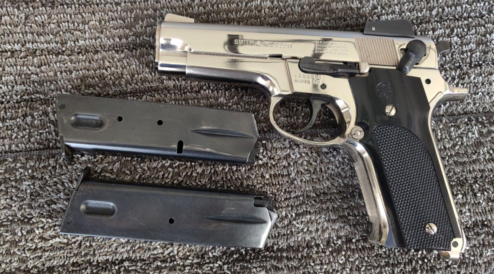 SmithandWesson 559 | Scrolller