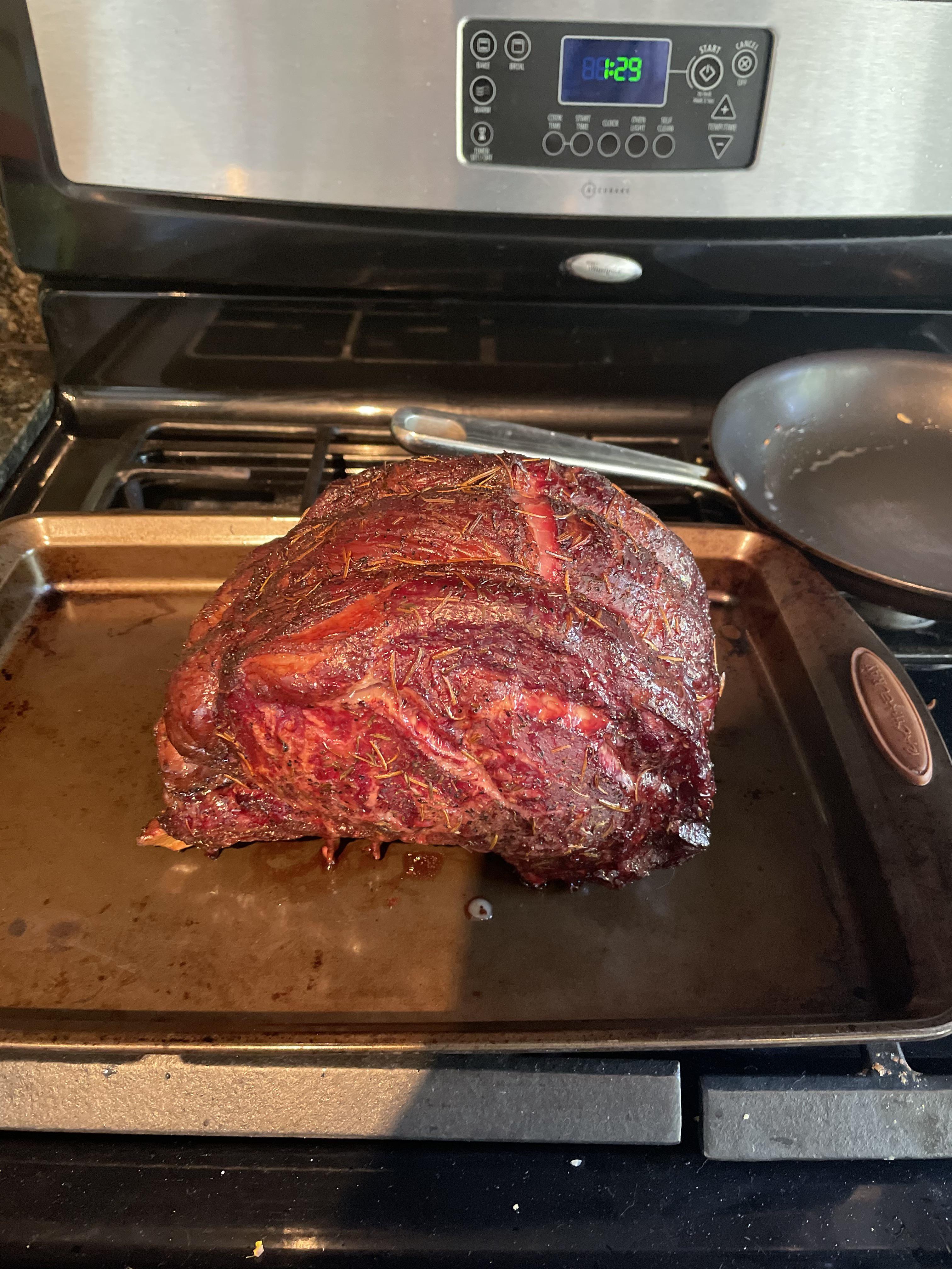 Smoked rib roast | Scrolller