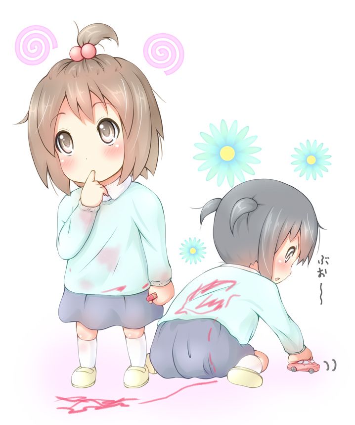Smol Yui & Azusa Playing [K-ON!] | Scrolller