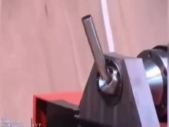 Smooth Pipe bending machine | Scrolller