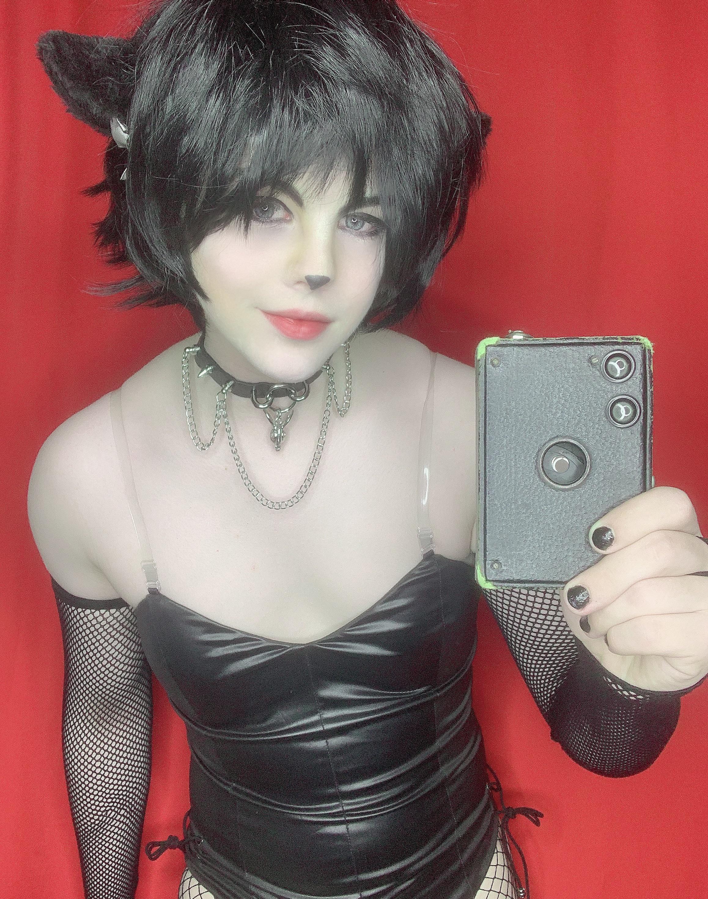 *snap* this ones going in my femboy compilation | Scrolller