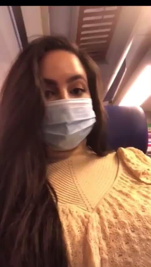 Train selfie | Scrolller