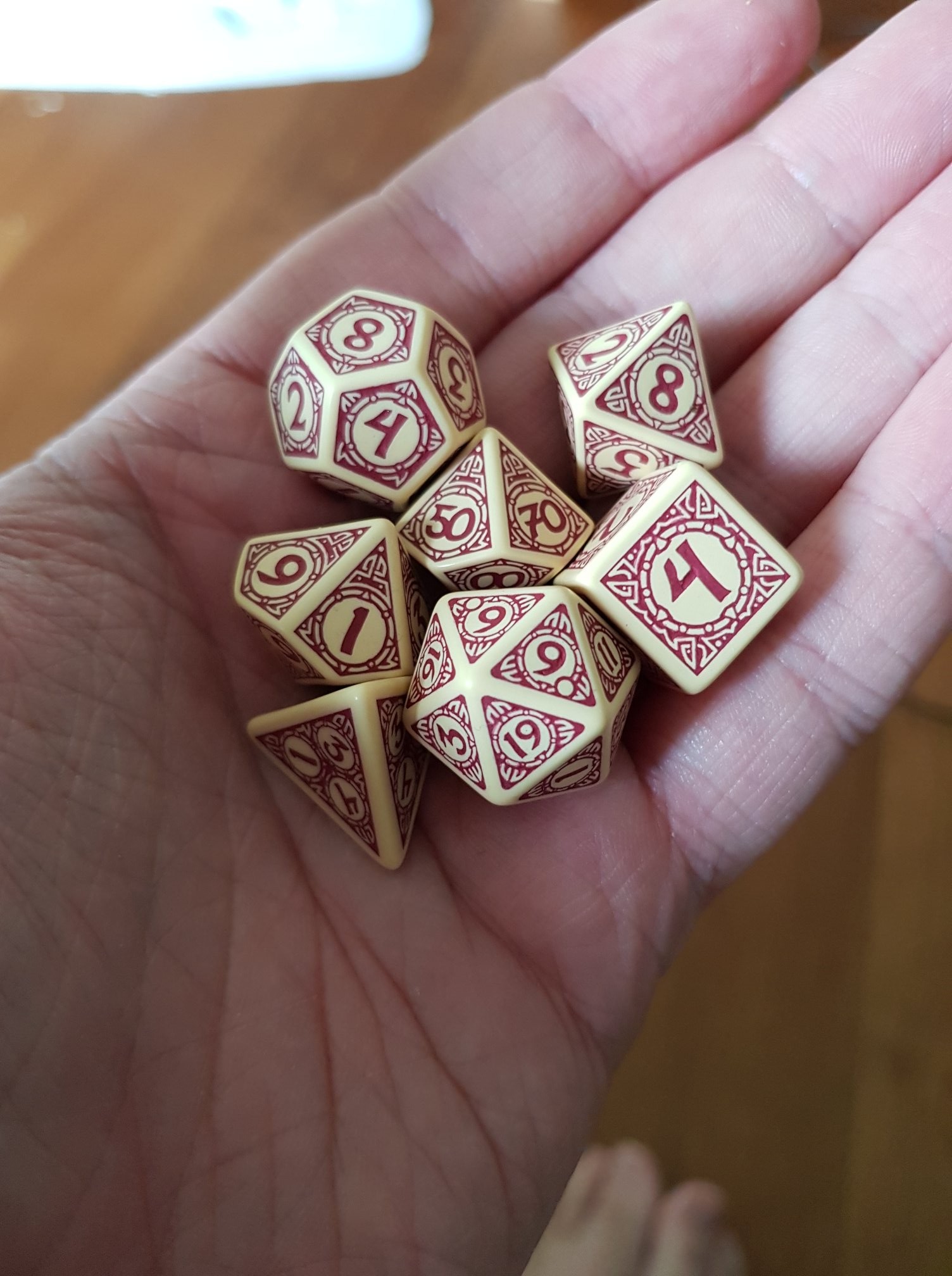 Sneaky foot rolls a nat one on stealth | Scrolller