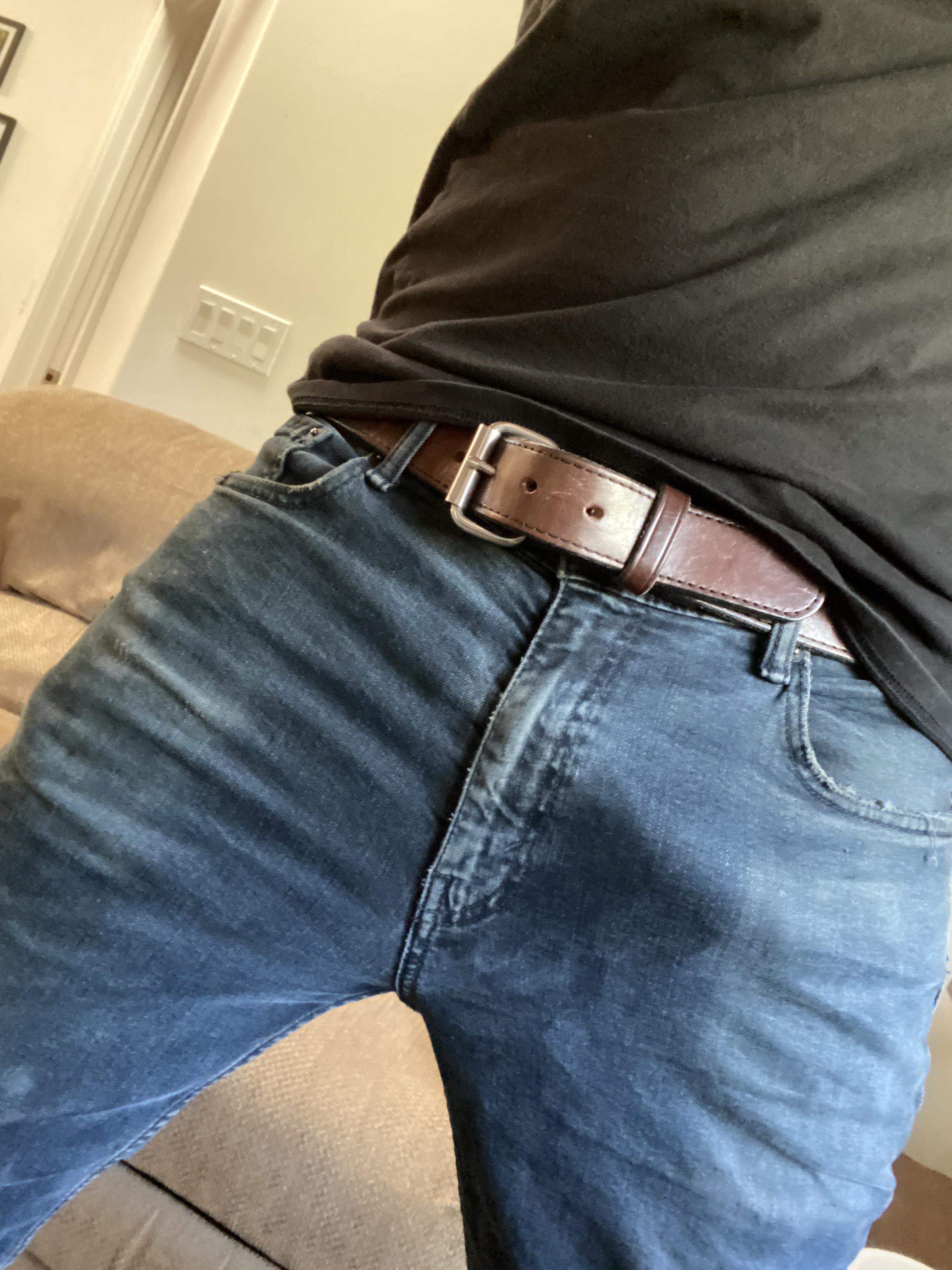 Sneaky sneaky... [29M] | Scrolller