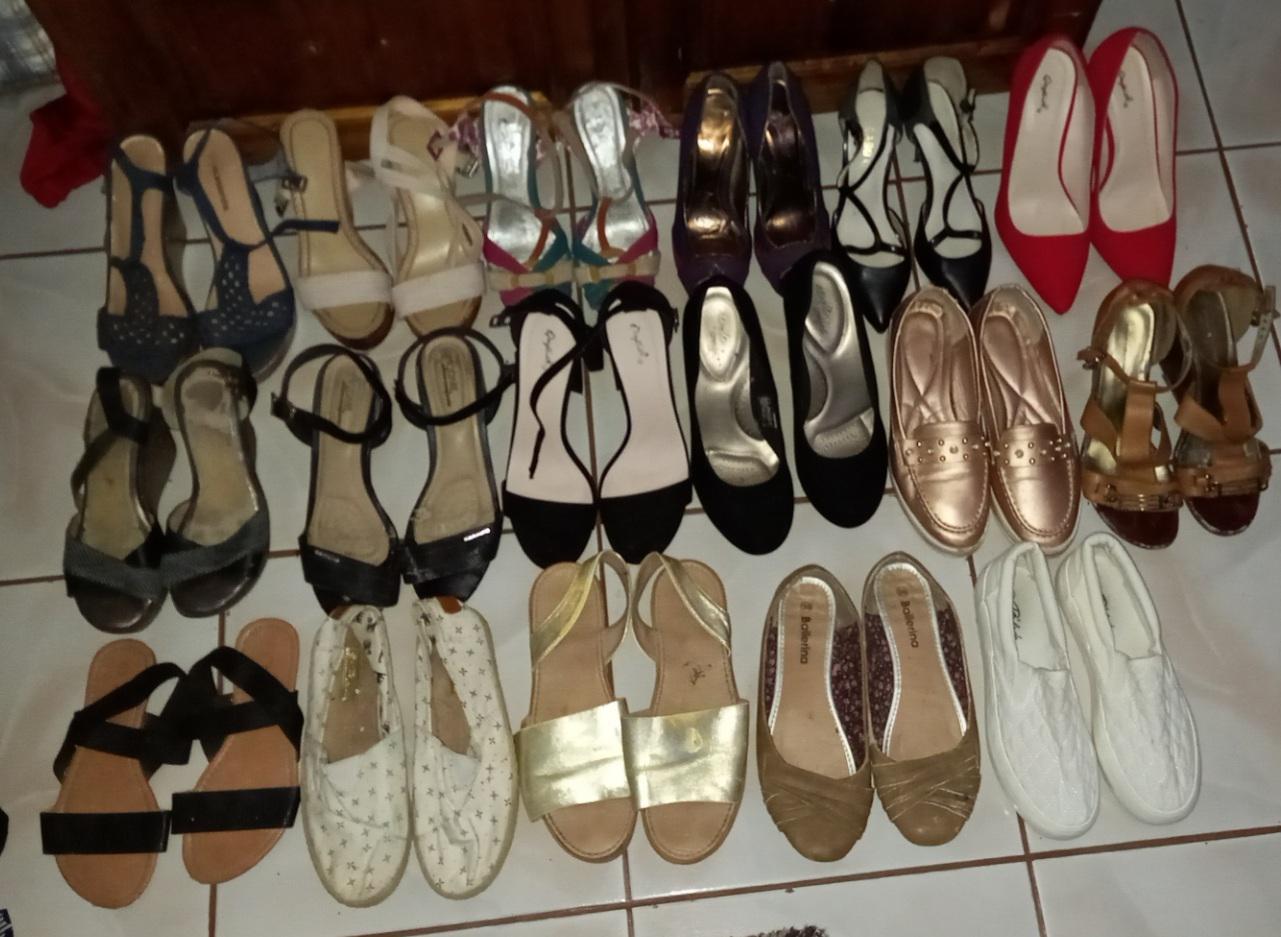 So many options and I don't know which one will fill with semen first | Scrolller