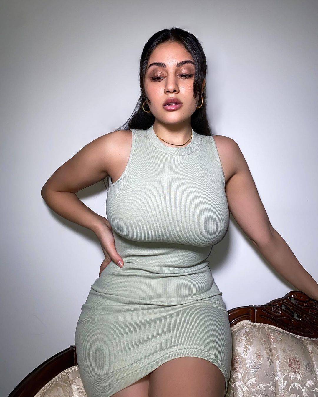 Discover more like 2busty2hide: Beauty and Related Content | Scrolller