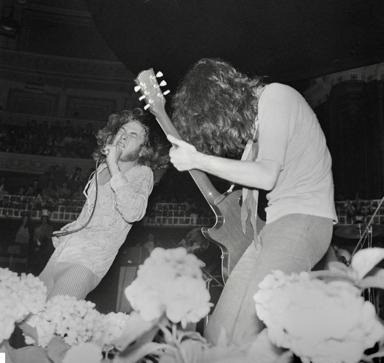 So young and so badass!! Led Zeppelin live 1969 | Scrolller