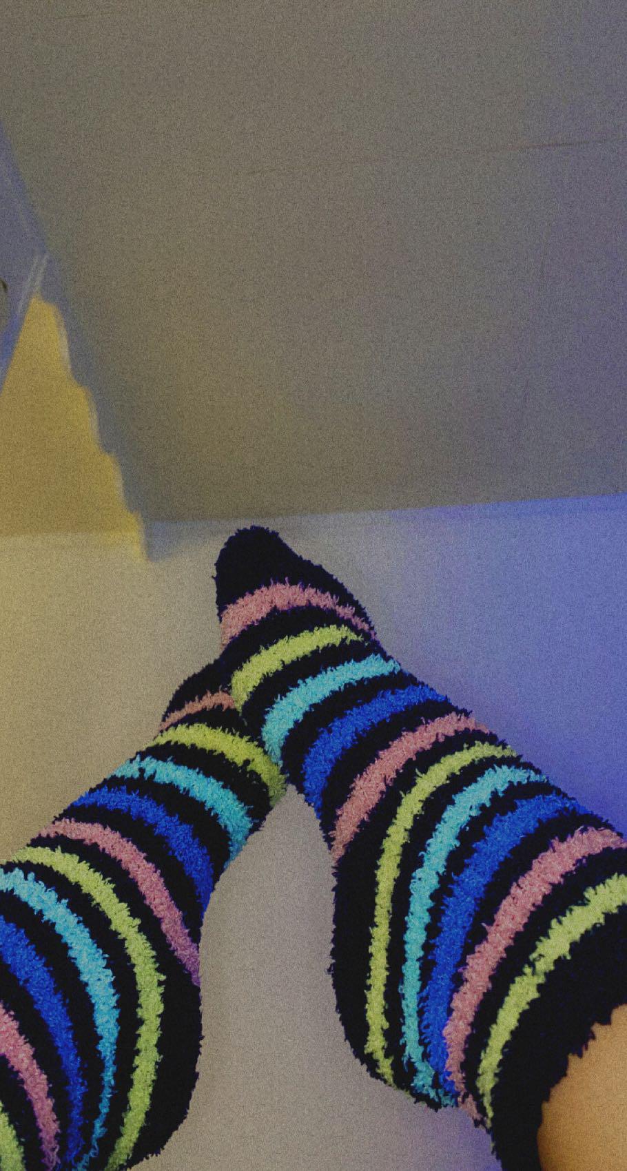 socks on or off?😋 | Scrolller