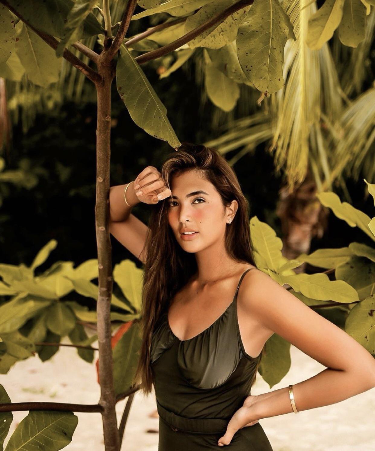 Sofia Andres | Scrolller