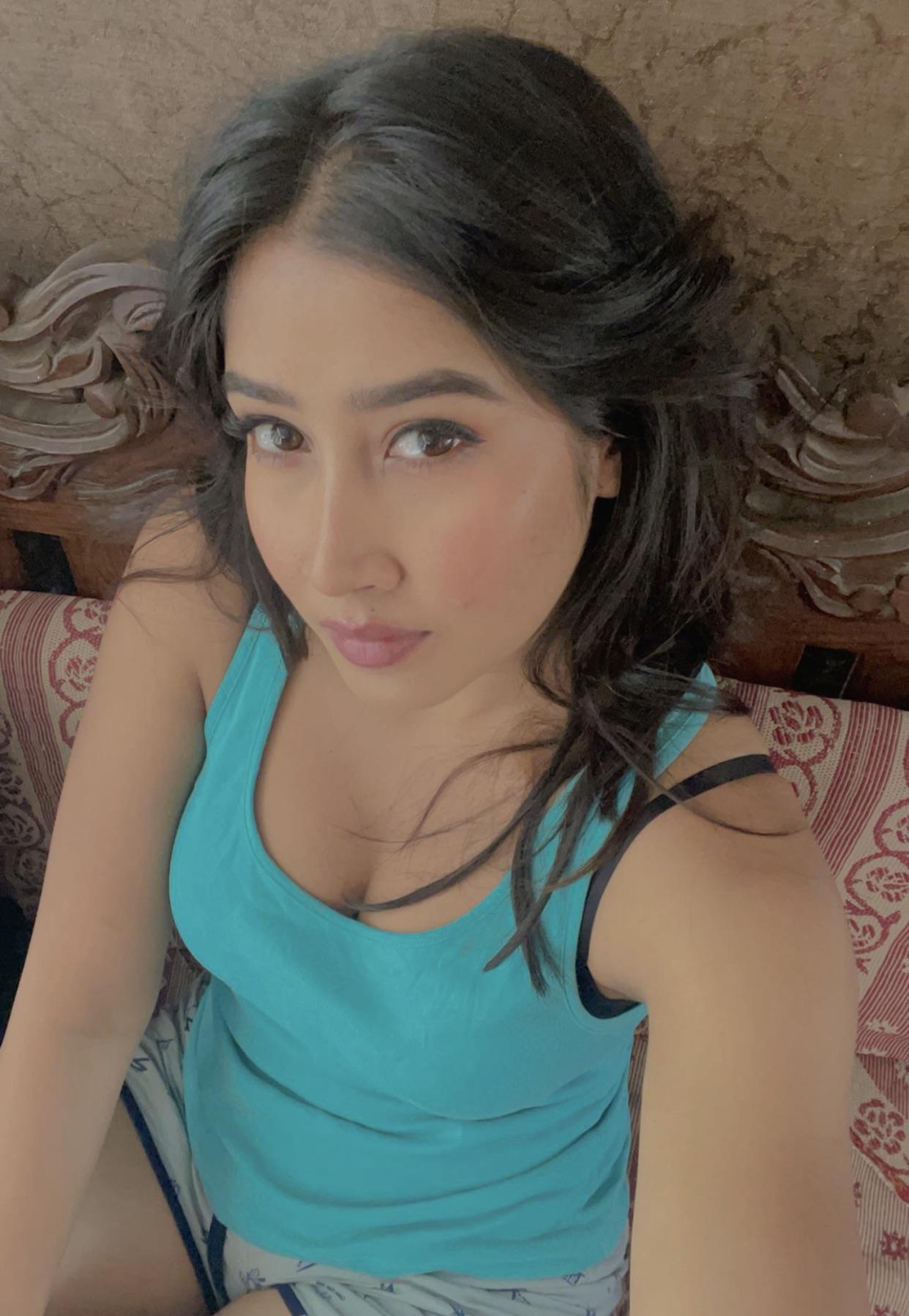 Sofia Ansari | Scrolller