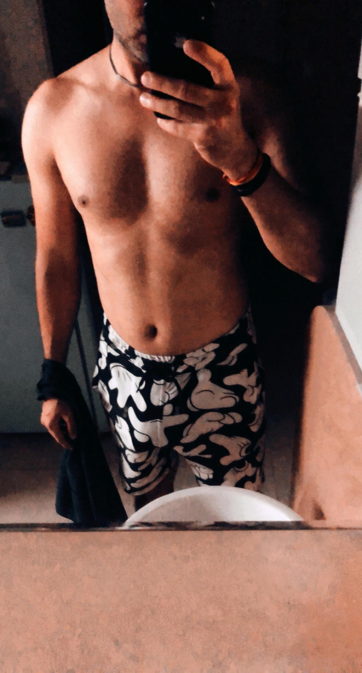 some light play... little bulge show | Scrolller