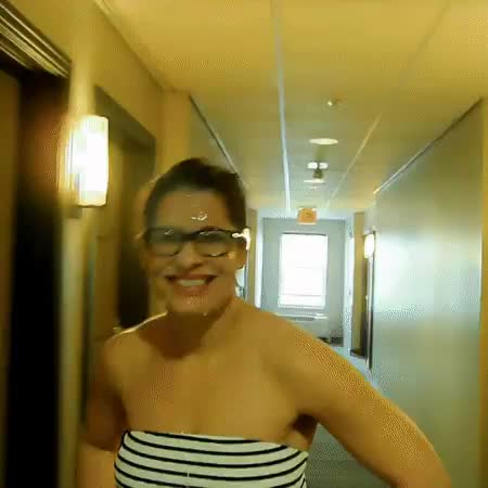 Some more of my ridiculous hotel cumwalk - Sammi Starfish | Scrolller