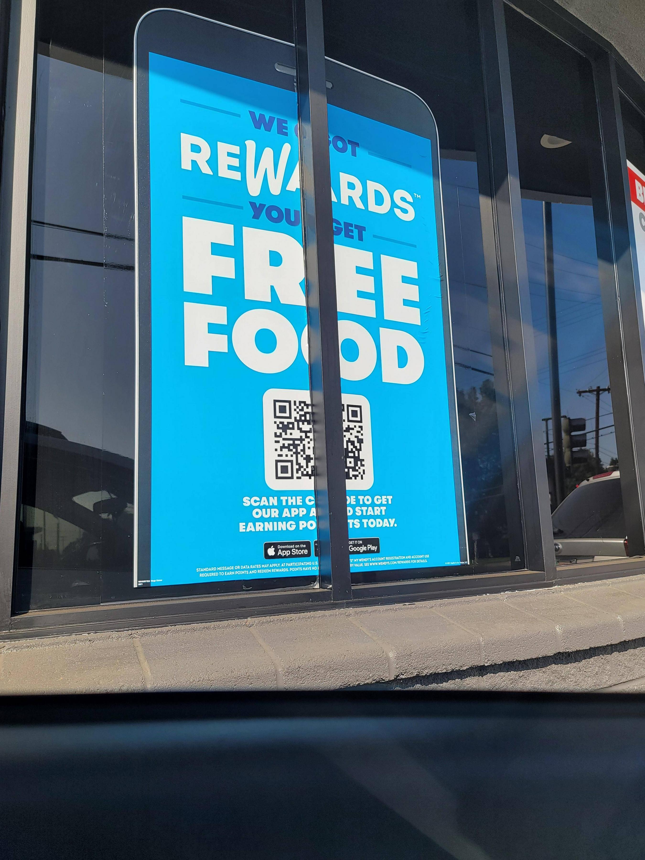 Someone doesn't know how QR codes work | Scrolller