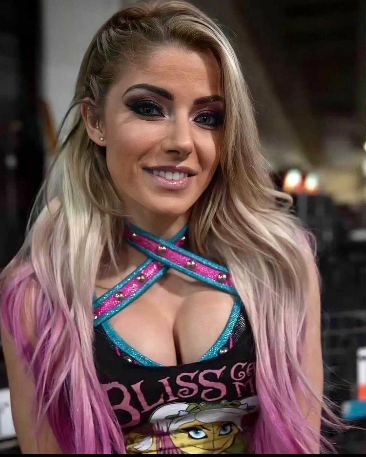 Someone help my young bwc cum for Alexa Bliss?? | Scrolller
