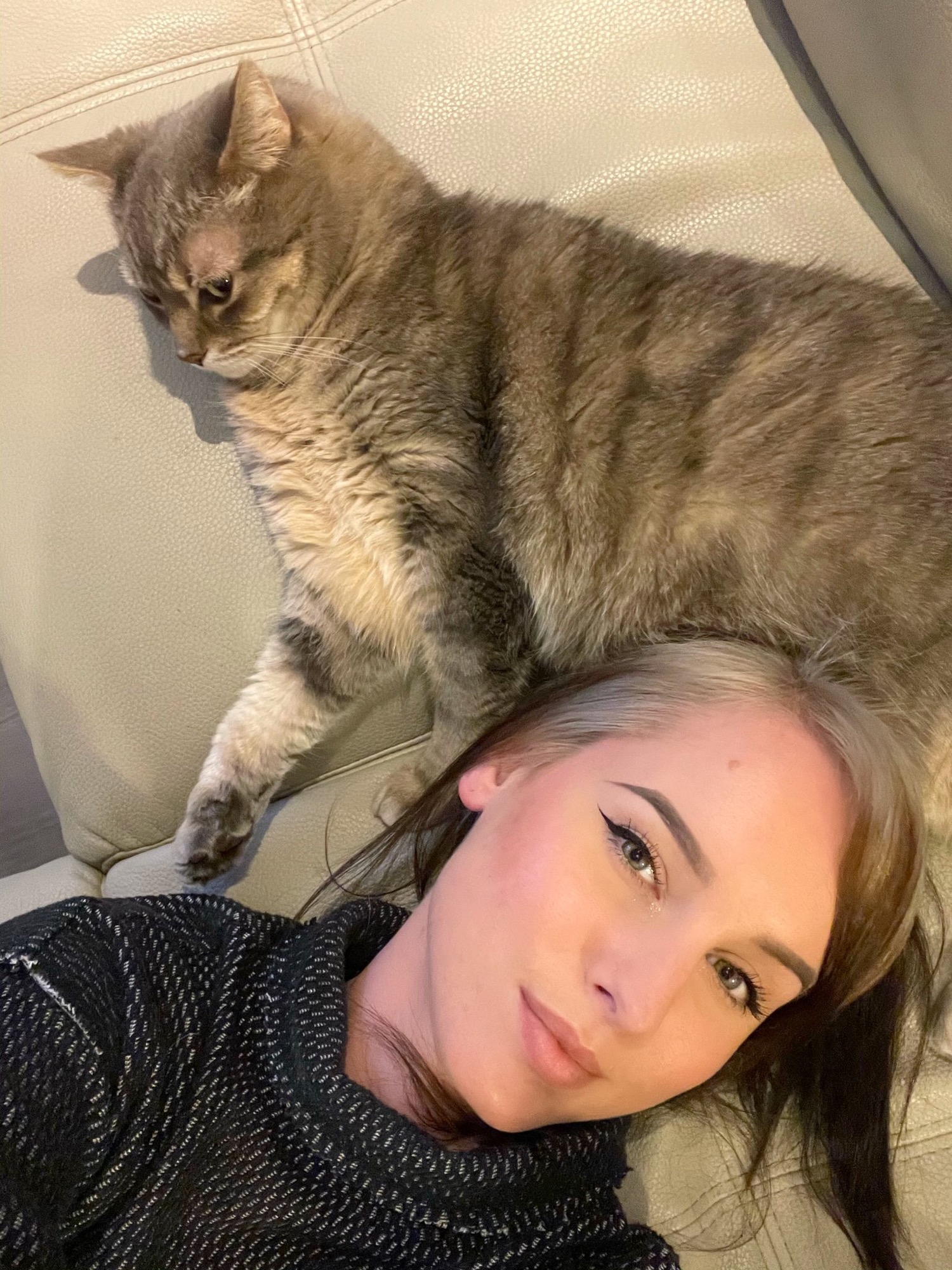 Sonja's ride or die | Scrolller