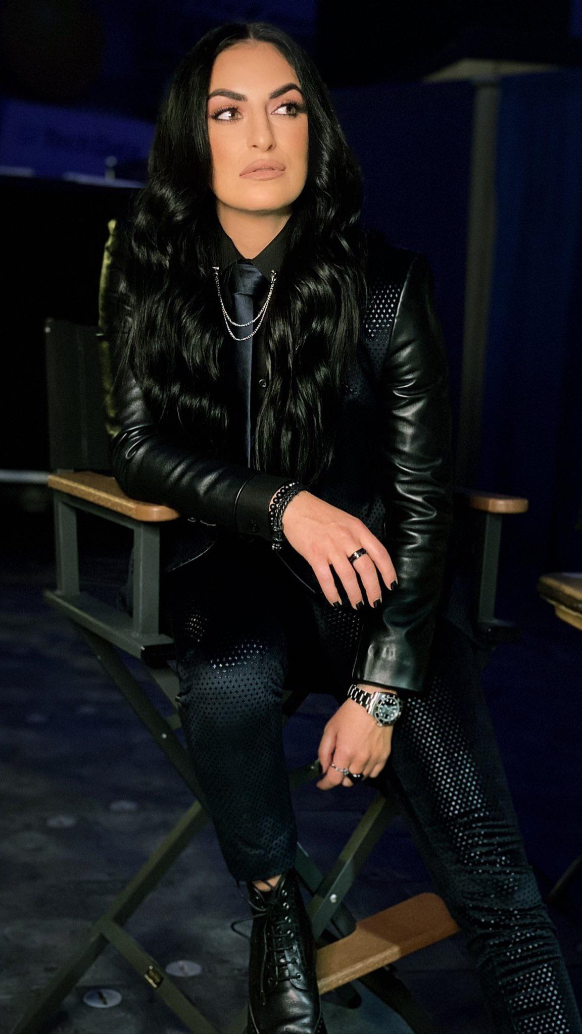 Sonya Deville | Scrolller