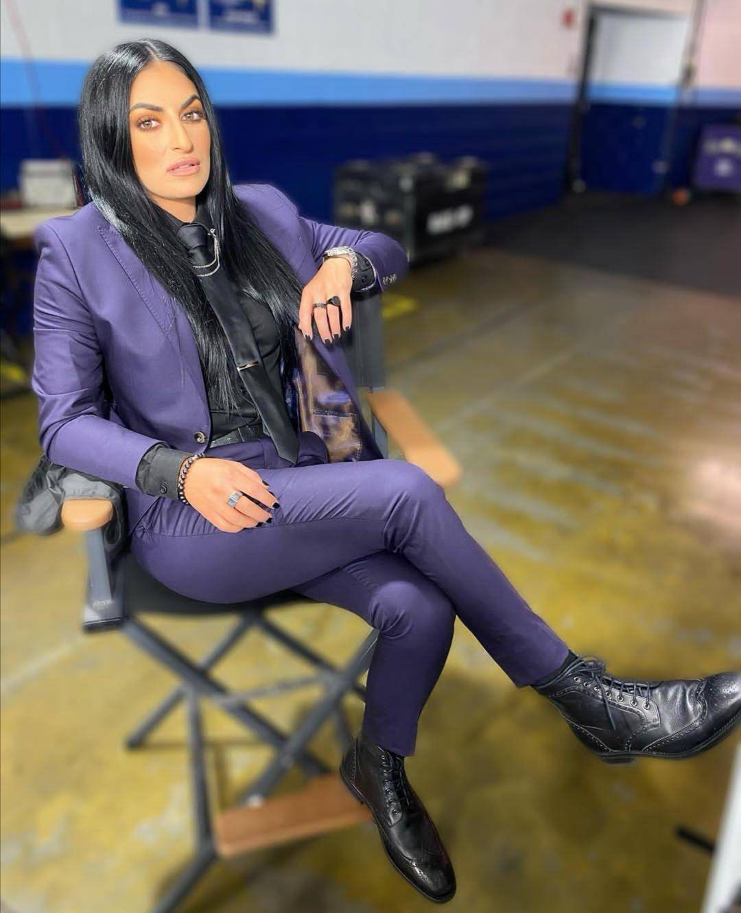 Sonya Deville | Scrolller
