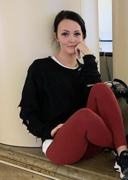 Sooo fuckable | Scrolller