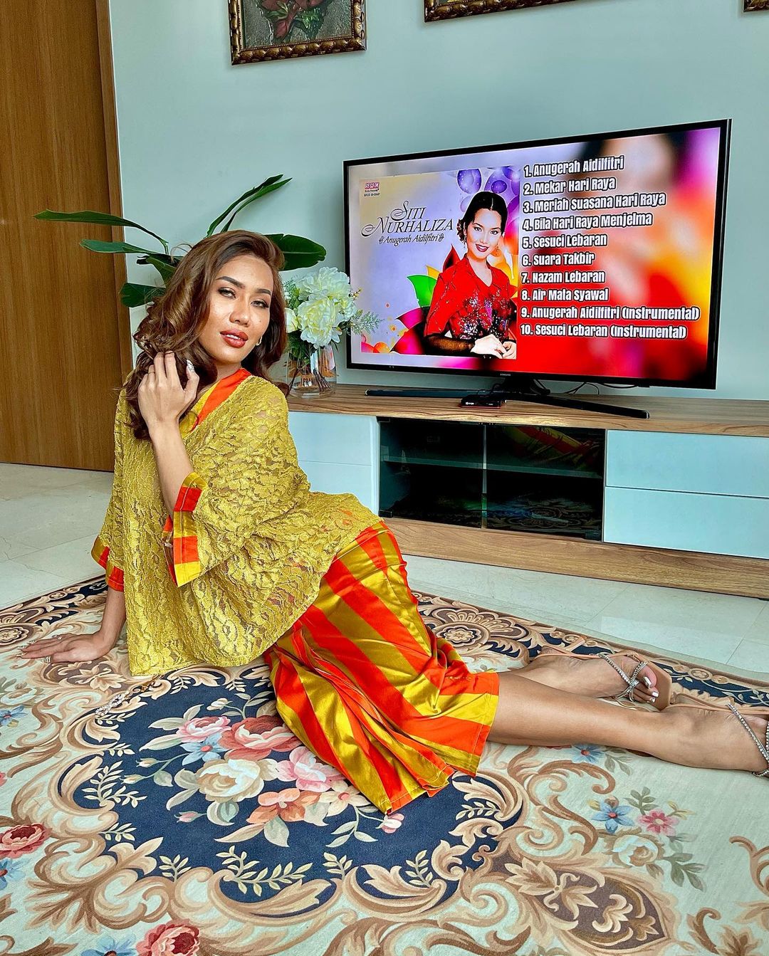 Sopan nakal 1.0 | Scrolller