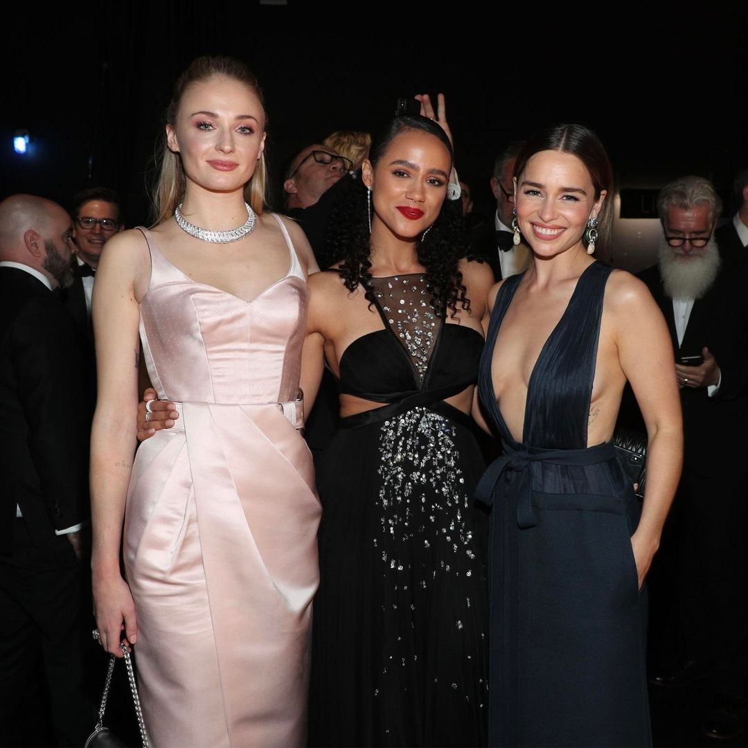 Sophie Turner Nathalie Emmanuel Emilia Clarke Scrolller 6664