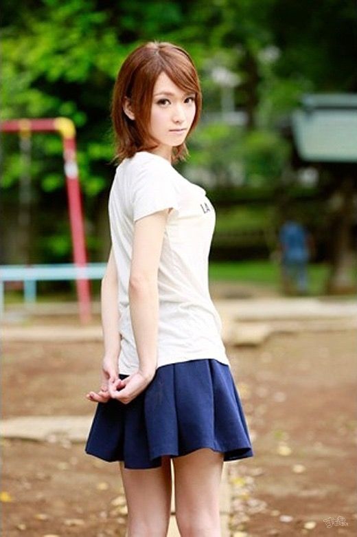 Sora Shiina (椎名そら) | Scrolller