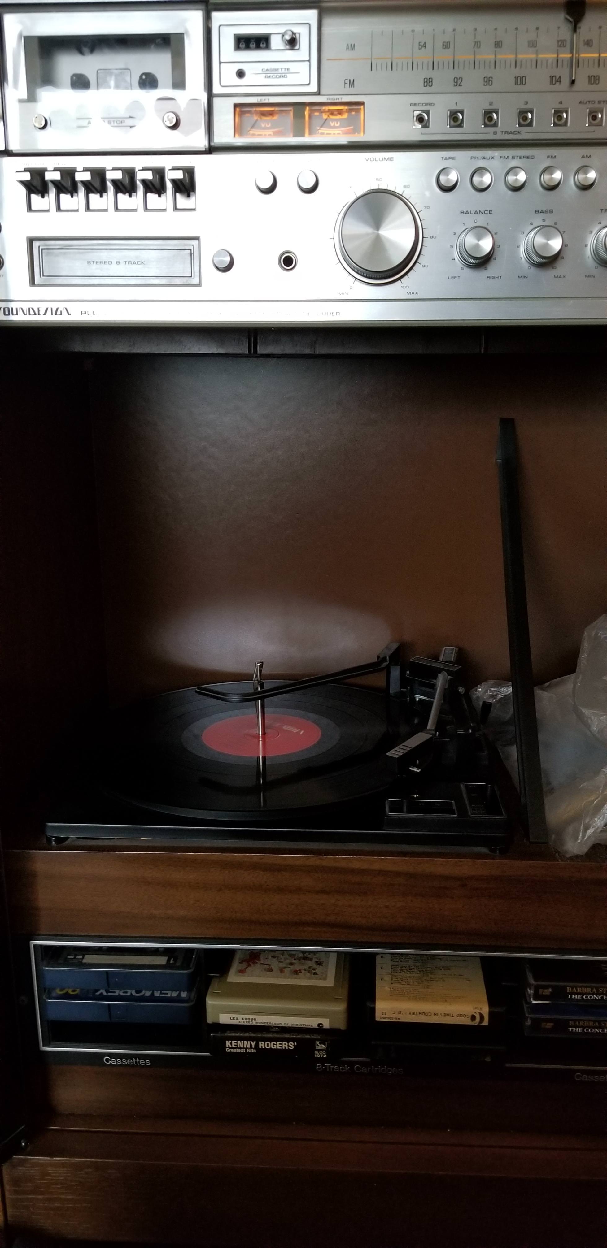 Soundesign 2480 with BSR record player | Scrolller