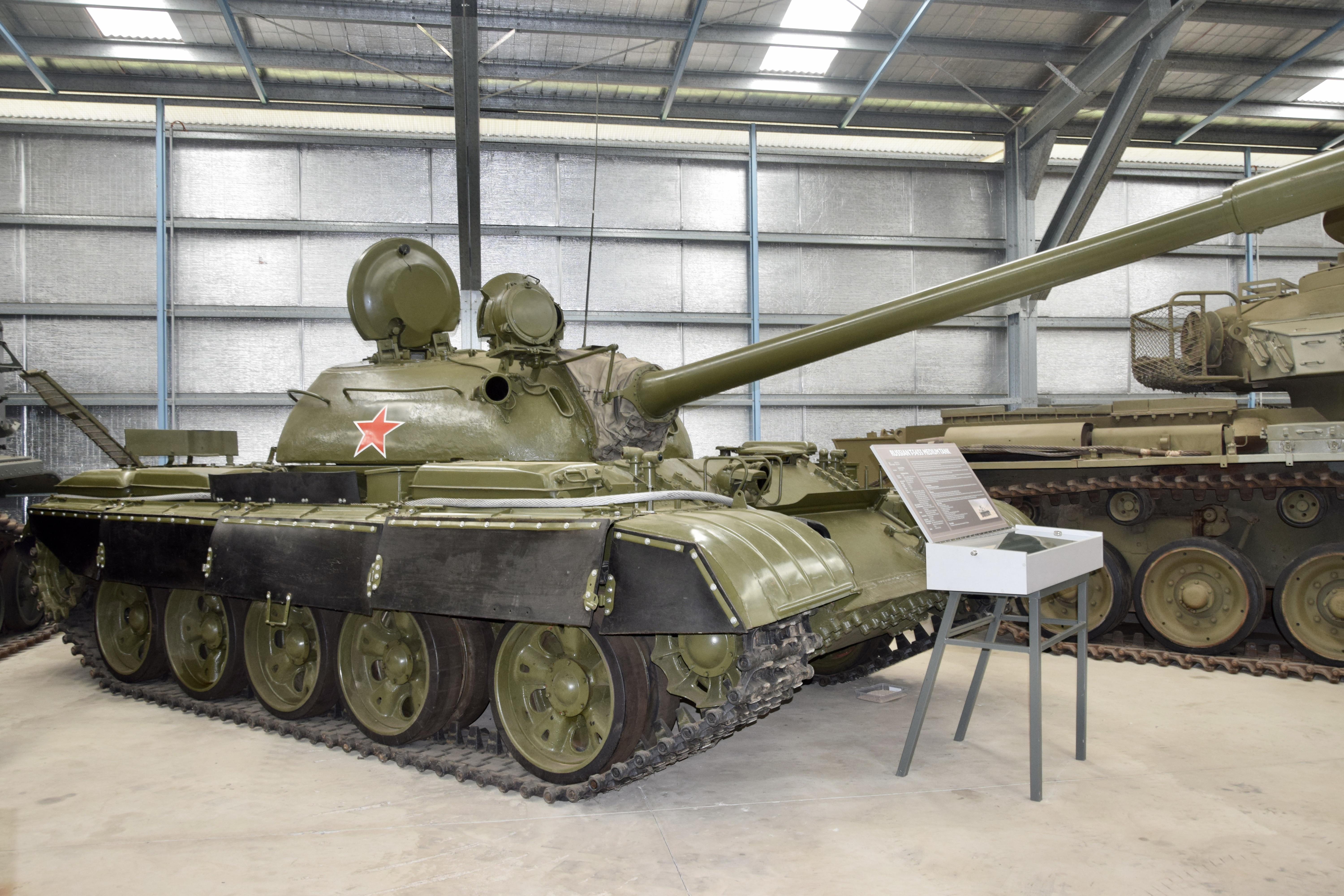 Soviet T 54/55 MBT | Scrolller