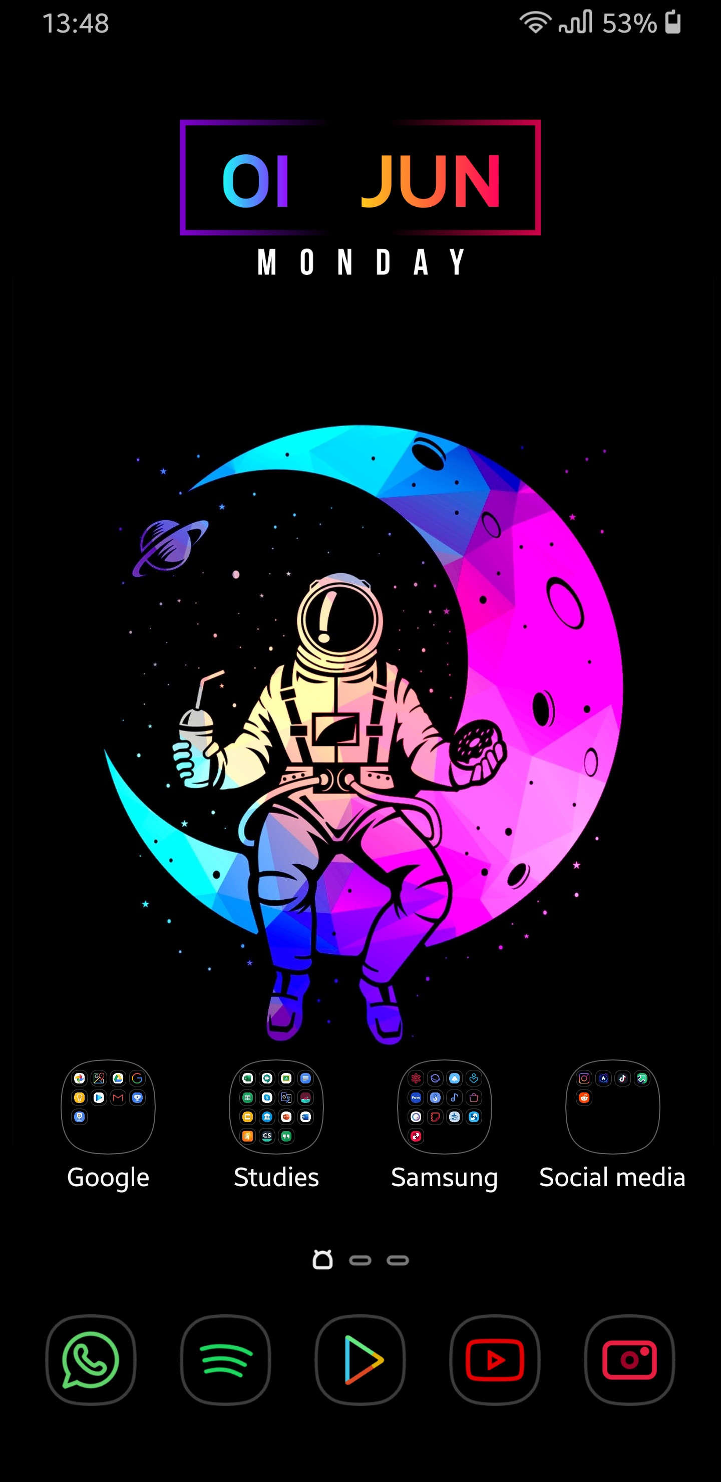 Space zoom | Scrolller