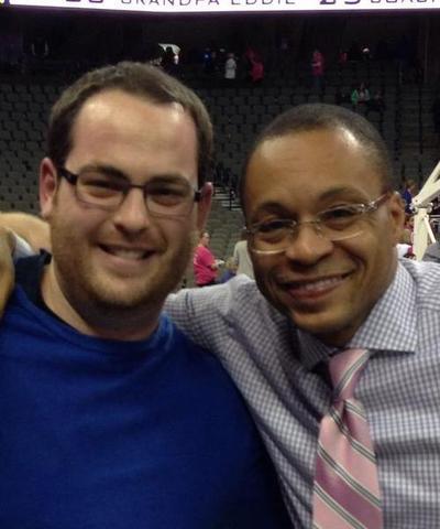 [Sports] Met Gus Johnson at Creighton game. We talked about K-state v Xavier in the sweet 16 ...