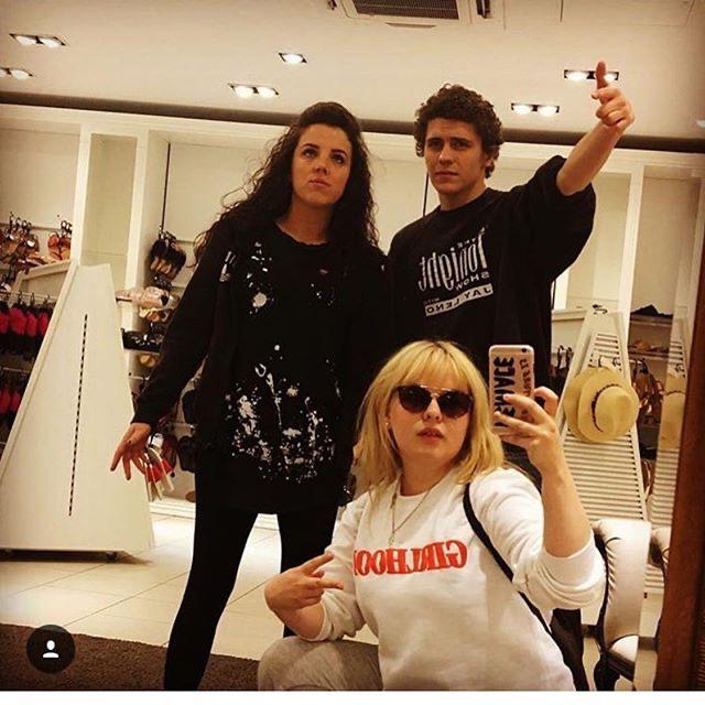 Squad Goals | Scrolller