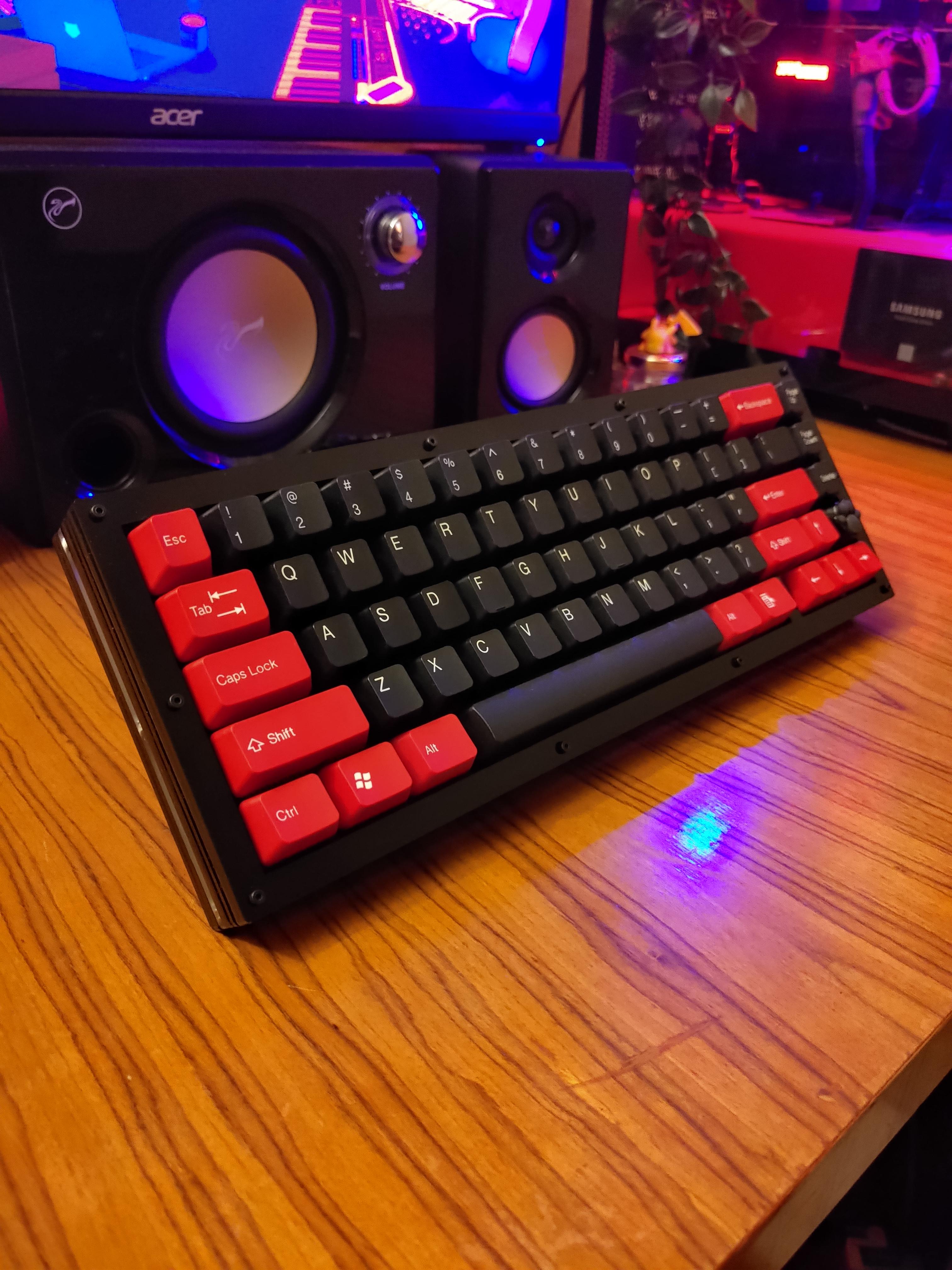 Stacked acrylic 65% [First custom build] | Scrolller