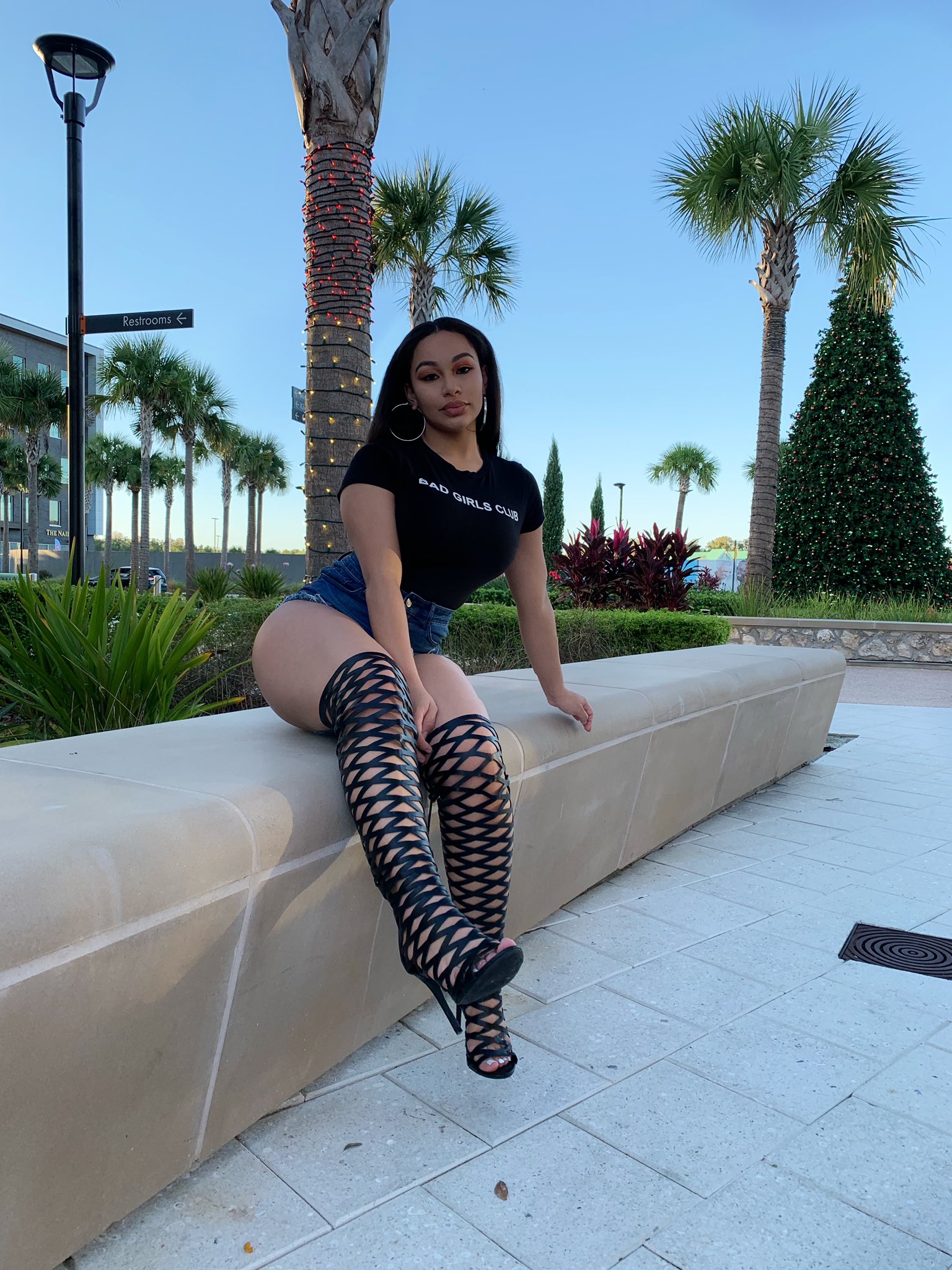 Stacy Lemonade | Scrolller