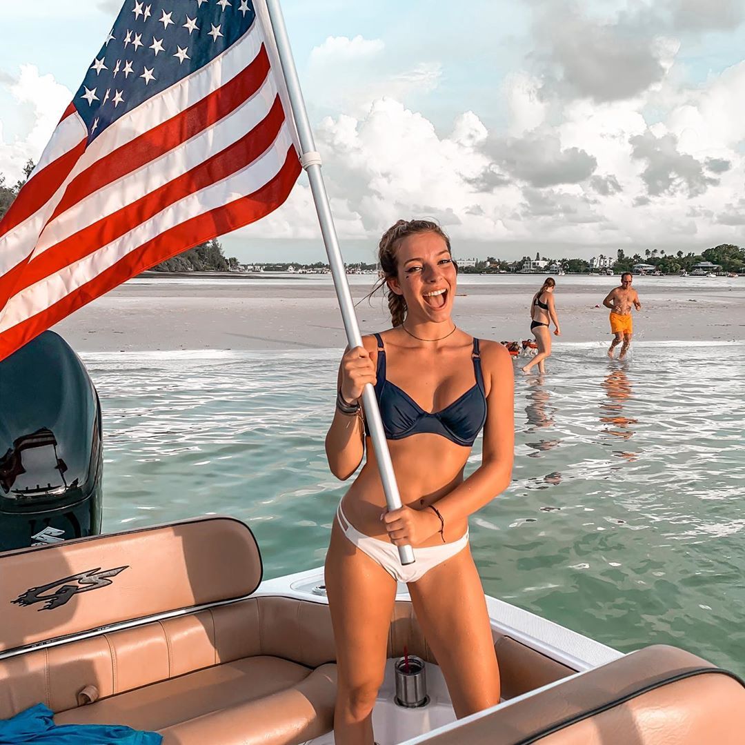 standing tall | Scrolller