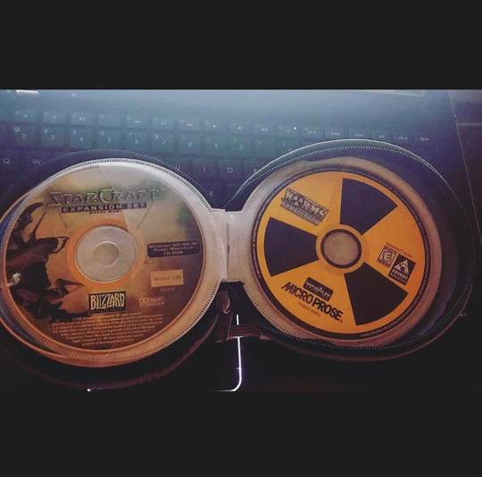 StarCraft & Worms Armageddon | Scrolller