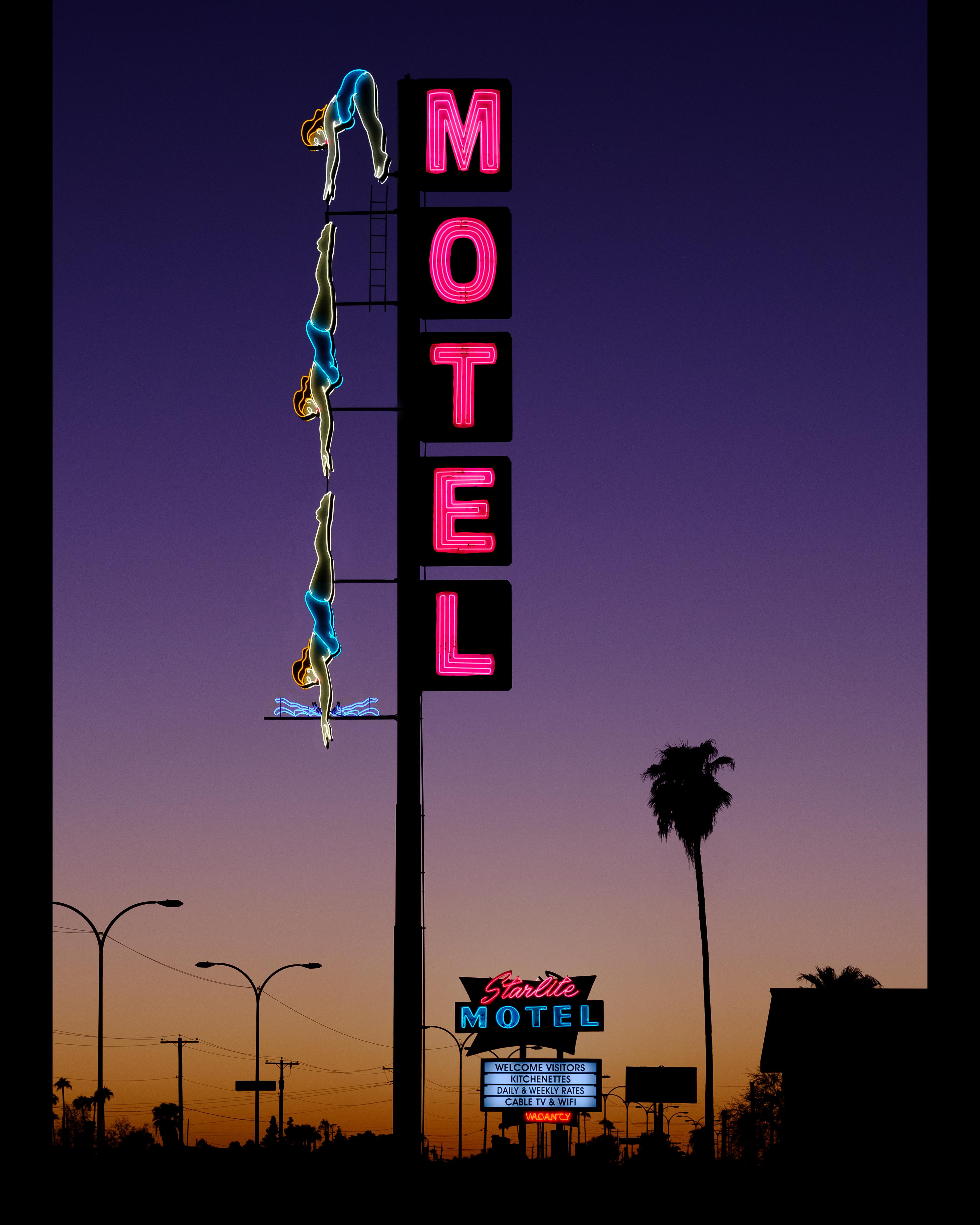 Starlite Motel [OC] | Scrolller