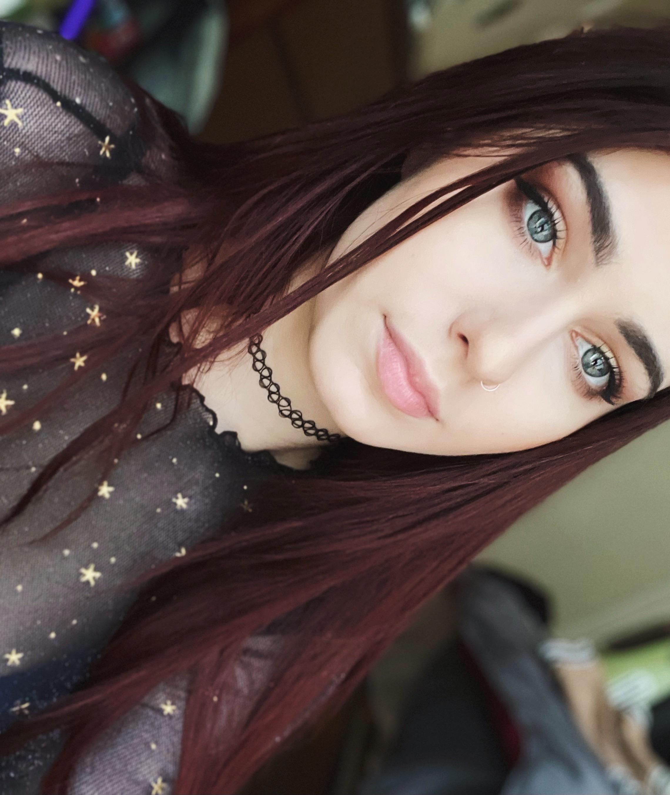 Starry eyed 💫 | Scrolller