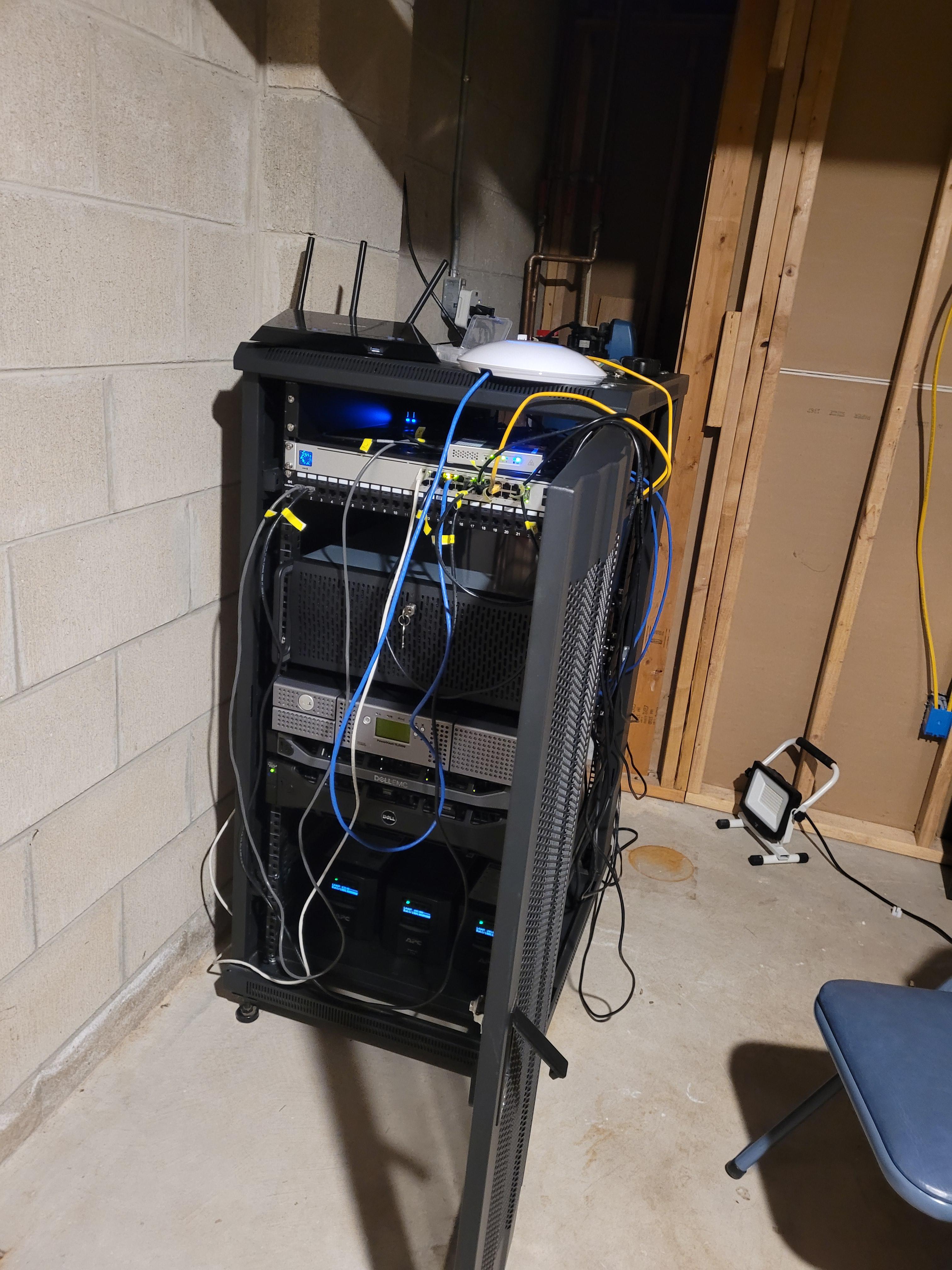 Status update on new house new lab/server rack! | Scrolller