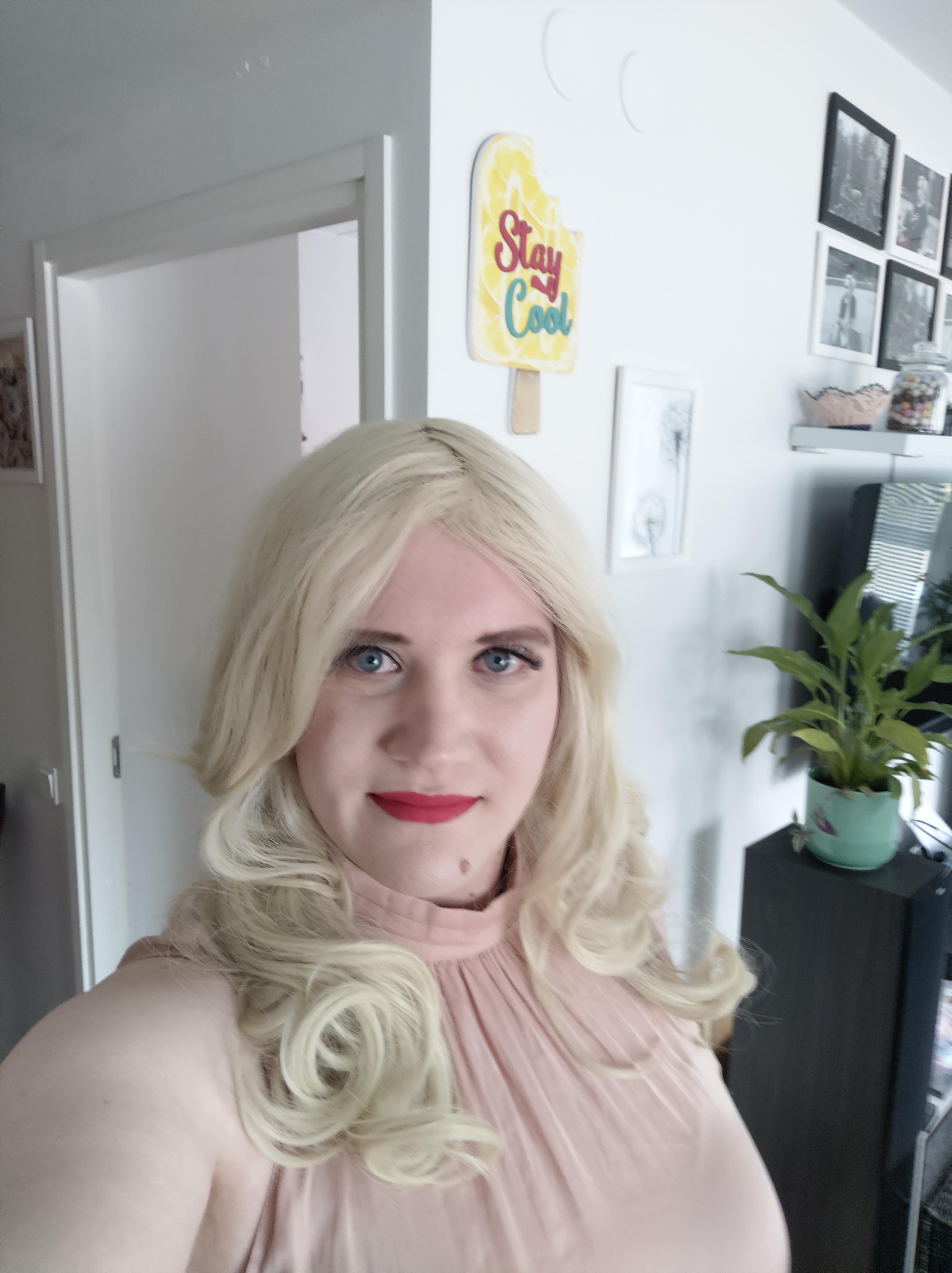 Staying cool | Scrolller