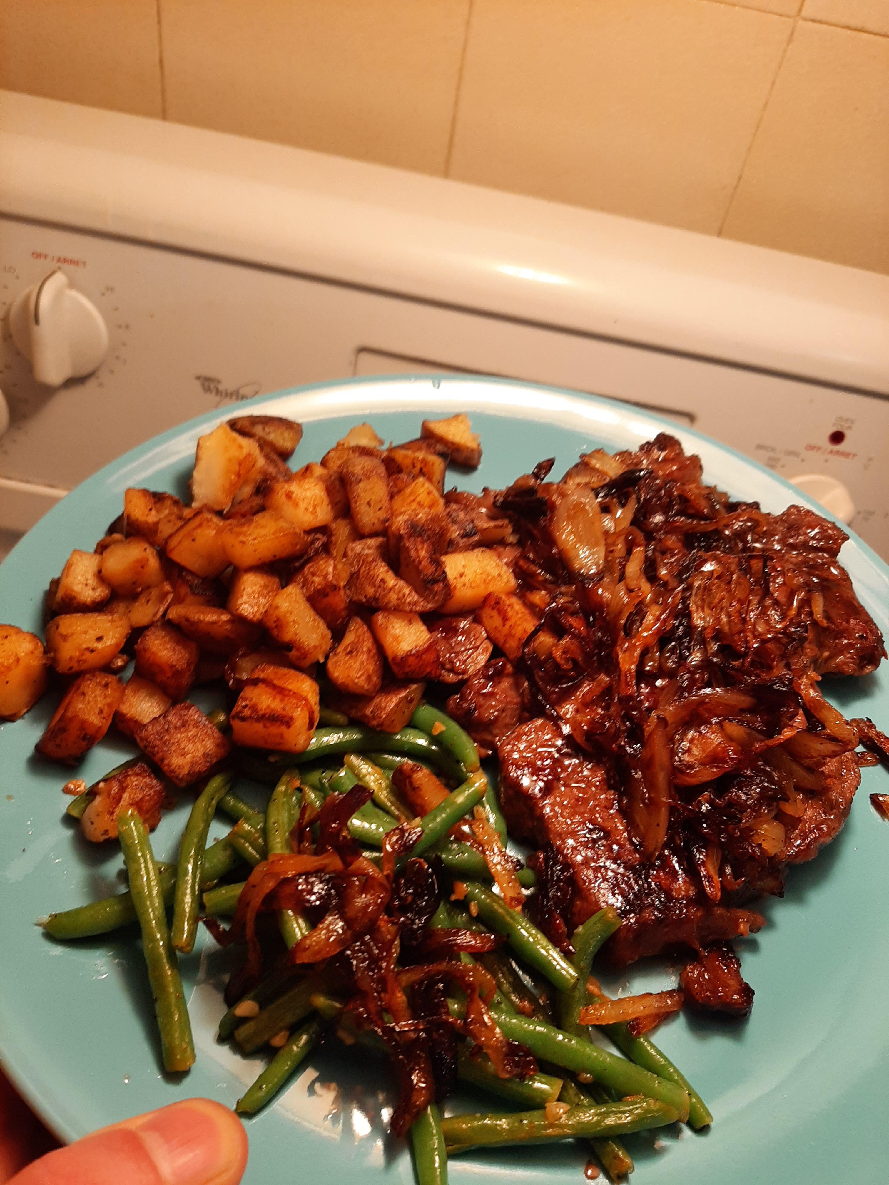 Steak dinner! | Scrolller